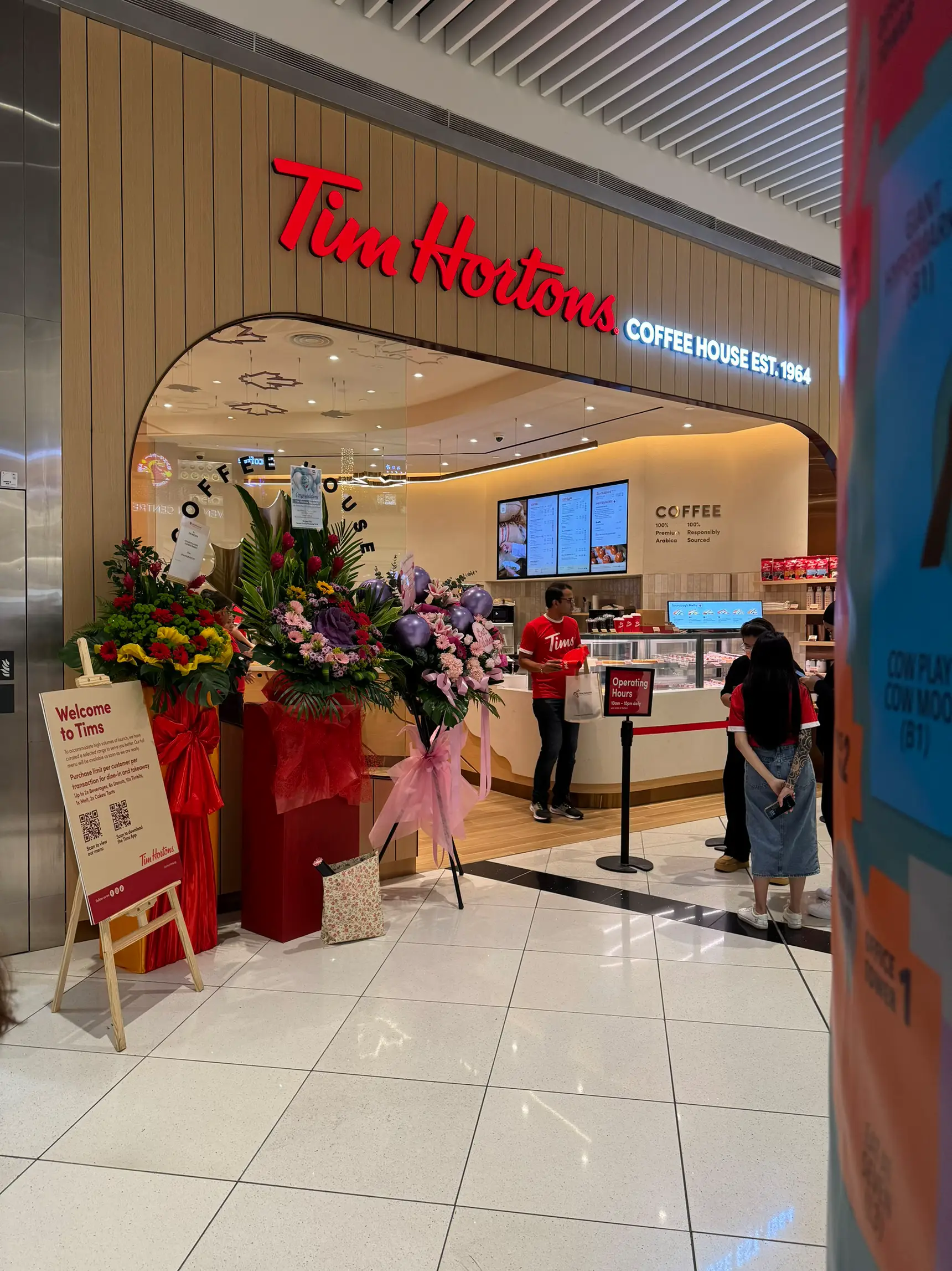 Tim Hortons@Suntec opens today! Free ☕️ w purchase | Gallery posted by ...
