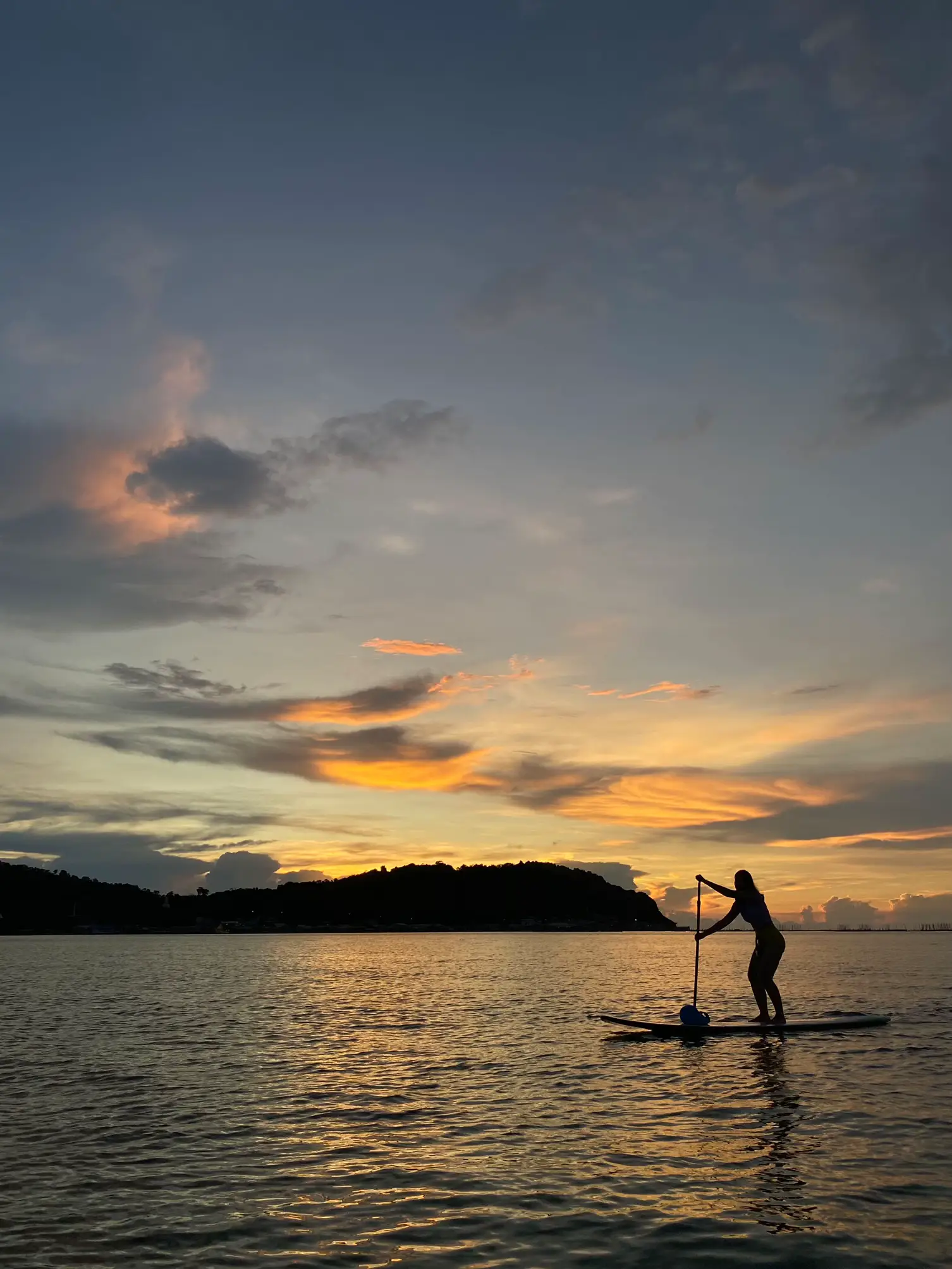 พาพาย Sup Board ป่าชายเลน ทะเลบางแสน แกลเลอรีที่โพสต์โดย Yuiichompoo