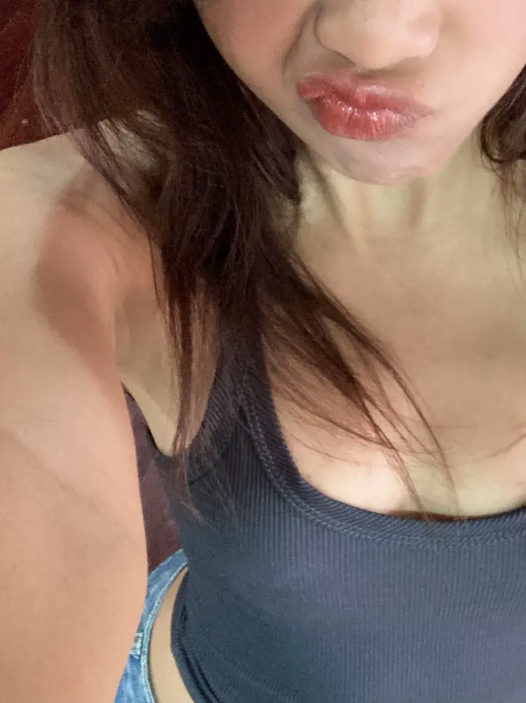 แฟชั่น : เสื้อกล้ามสุดฮิตในแอปส้ม ดีจริงมั้ย?! 💡 | แกลเลอรีที่โพสต์โดย Nm | Lemon8