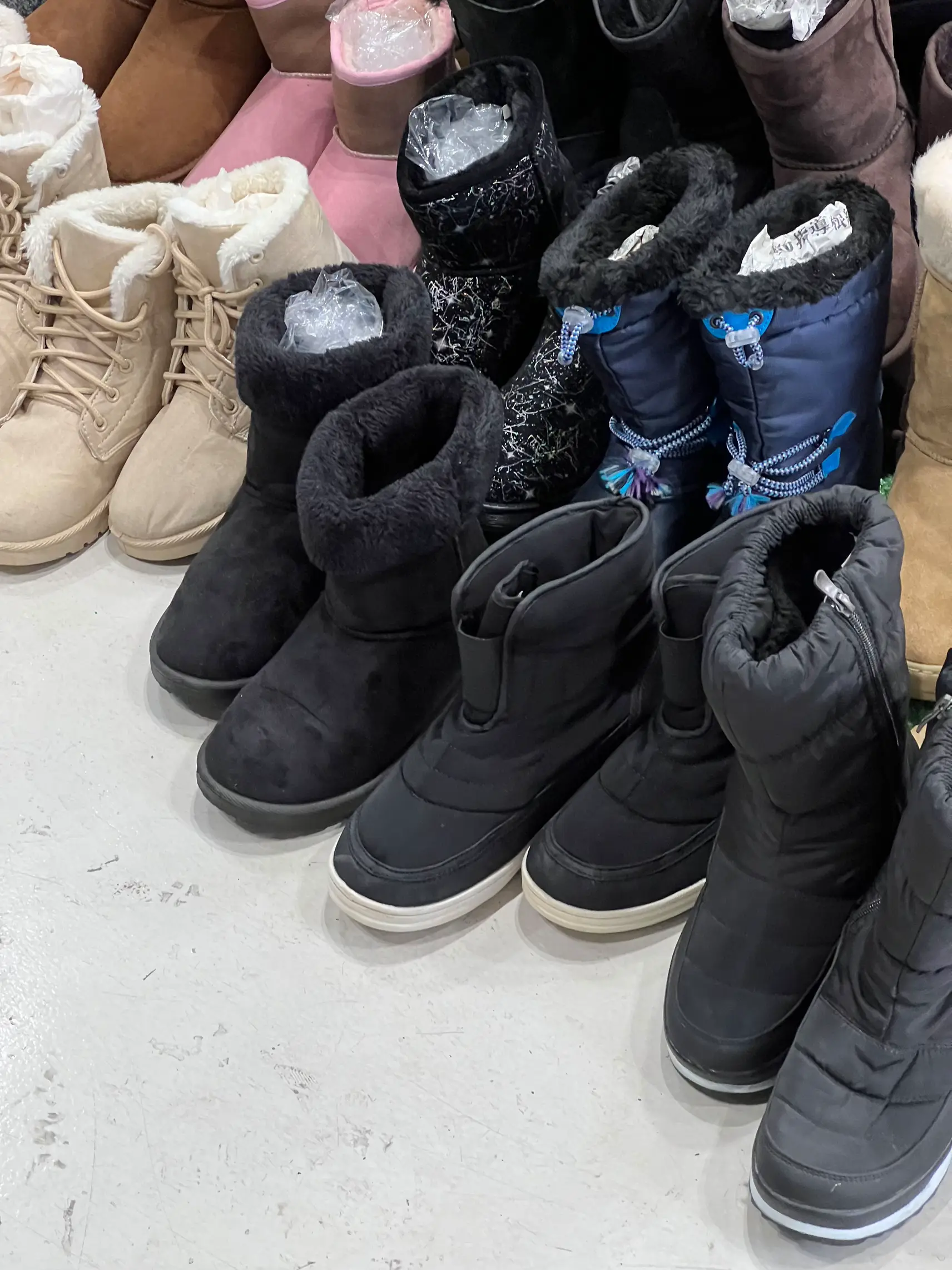 พิกัดรองเท้าบูทมือสอง บูทลุยหิมะสายแฟ เริ่มต้น 300+ ที่พันทิพย์ | แกลเลอรีที่โพสต์โดย Knottfdg ...