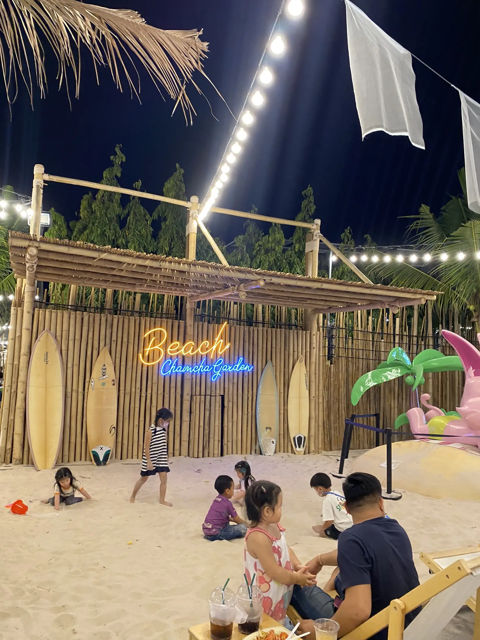 รีวิวชวนเที่ยว ตลาดฉำฉา - Chamcha Garden 🍔🍝🍨🥤 | แกลเลอรีที่โพสต์โดย yomao20 | Lemon8