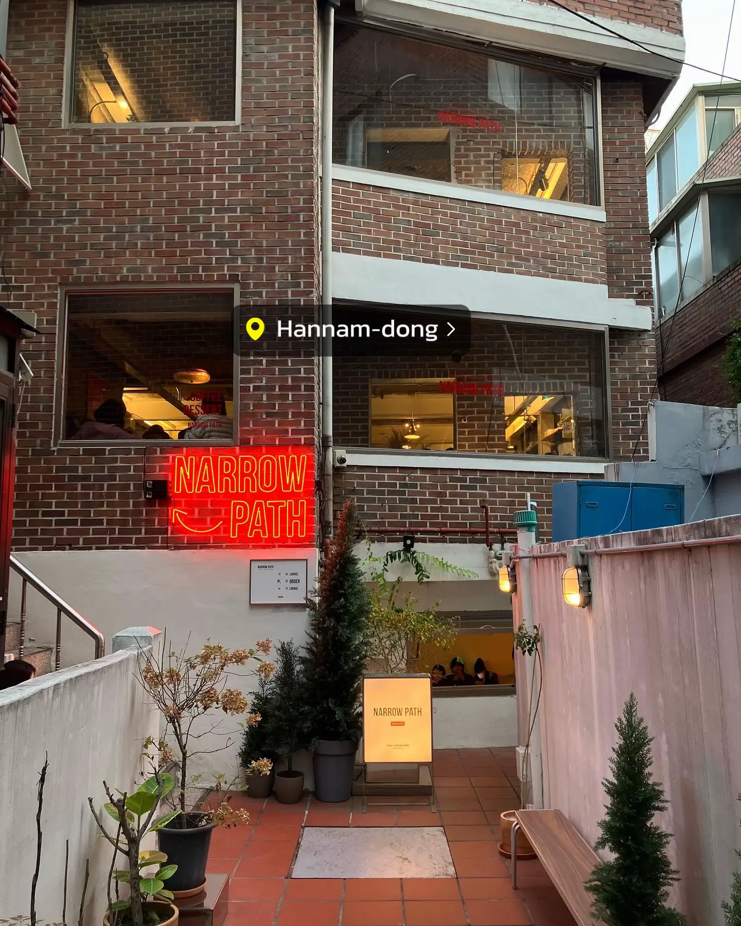 NARROW PATH : คาเฟ่ที่ Canelé อร่อยมากย่าน Hannam | แกลเลอรีที่โพสต์โดย Irne.wk | Lemon8