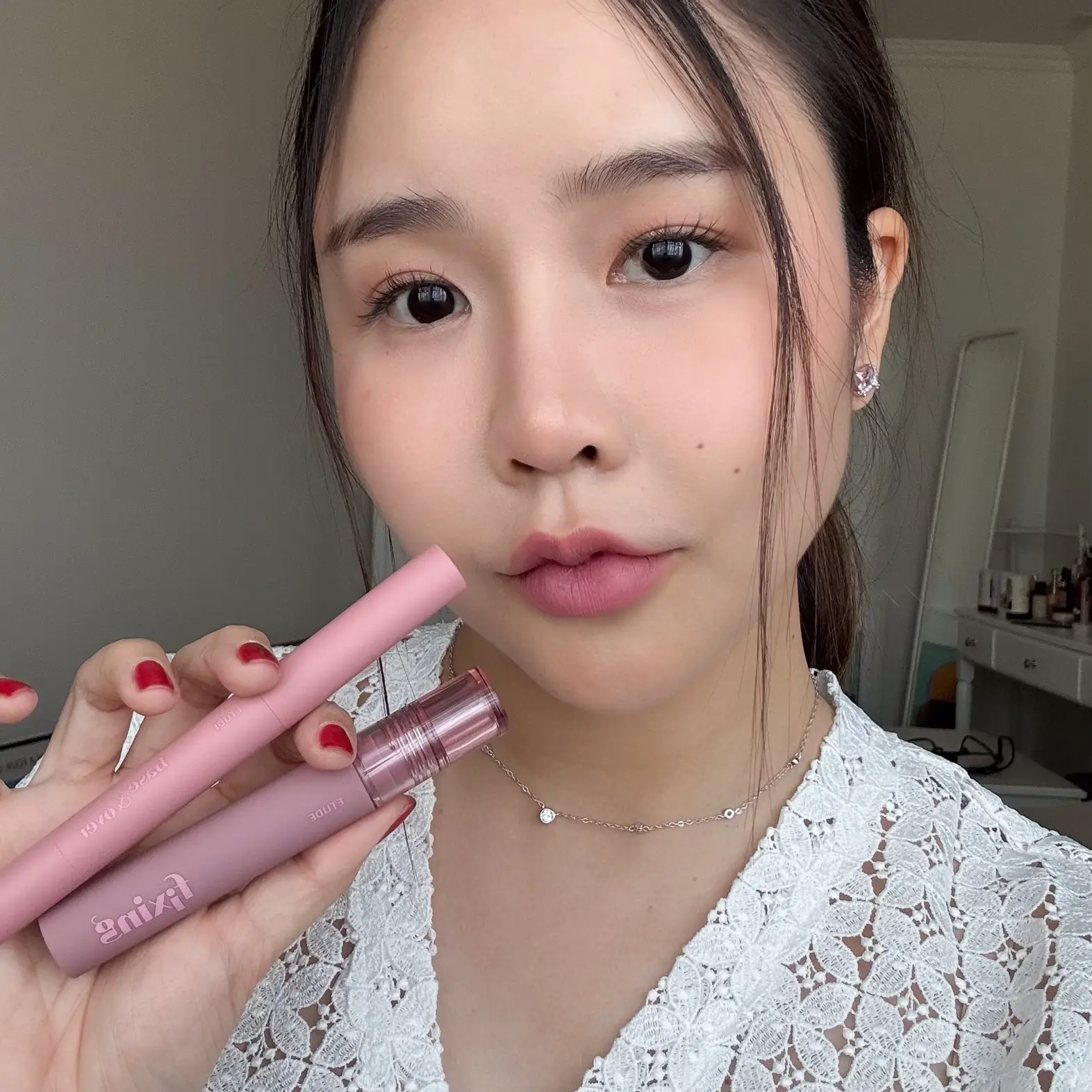 ลิปเบลอขอบปาก Etude | แกลเลอรีที่โพสต์โดย fhay cotton | Lemon8