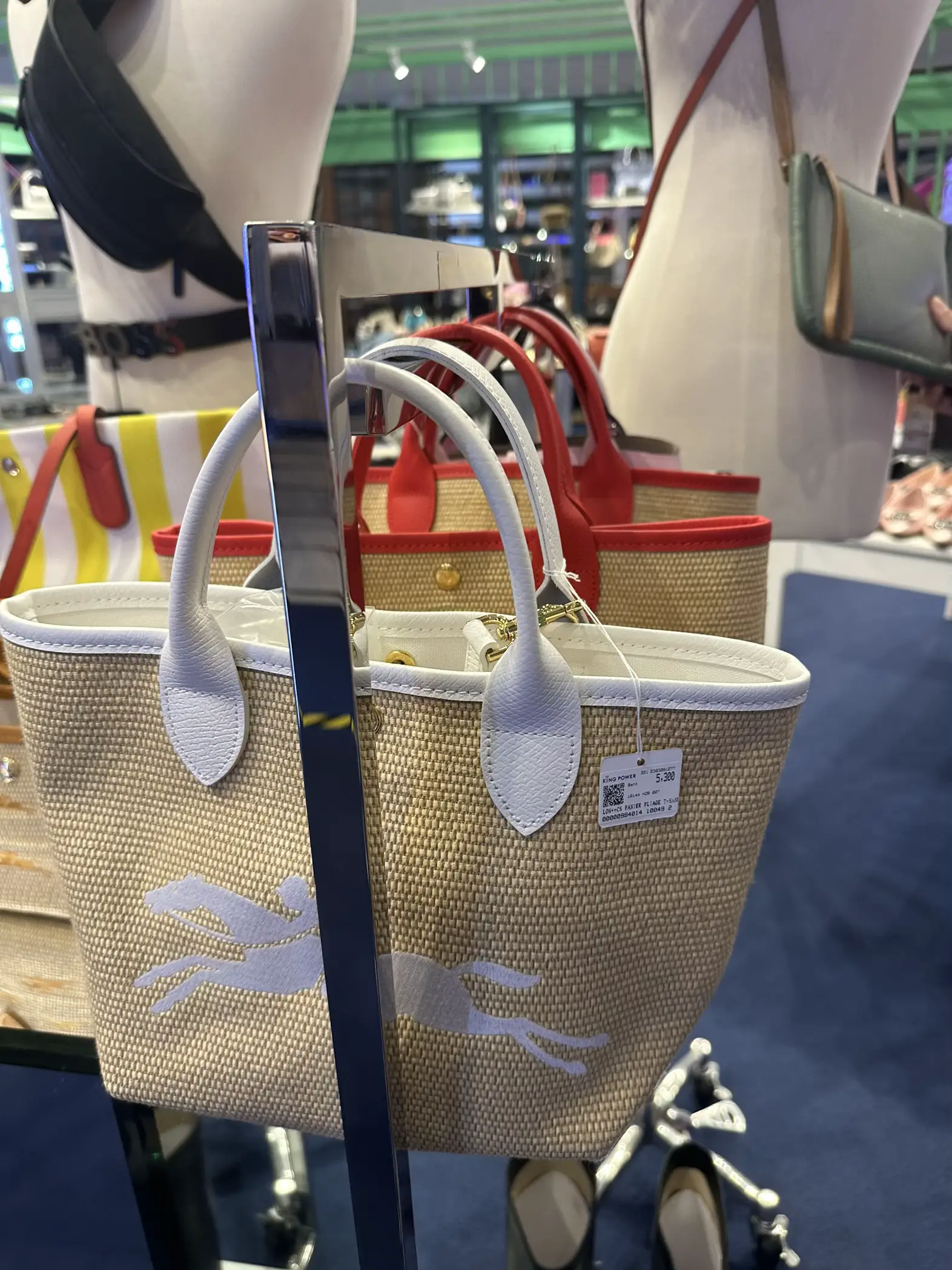 แบรนด์เนมลดกระหน่ำ สูงสุด 70%! | แกลเลอรีที่โพสต์โดย Jane | Lemon8