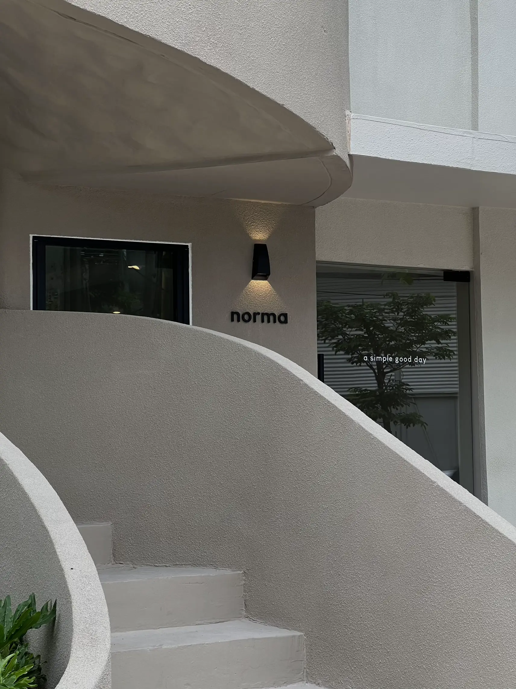 📍NORMA (นาคนิวาส 43) ปักหมุดคาเฟ่เปิดใหม่ ย่านลาดพร้าว | แกลเลอรีที่ ...