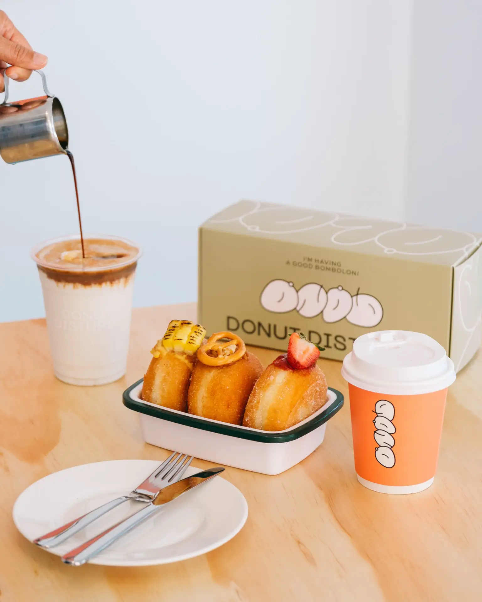 DONUT DISTURB Bright Cute Donut Shop In Gump's Ari Project | Gallery posted by Rattomarty | Lemon8