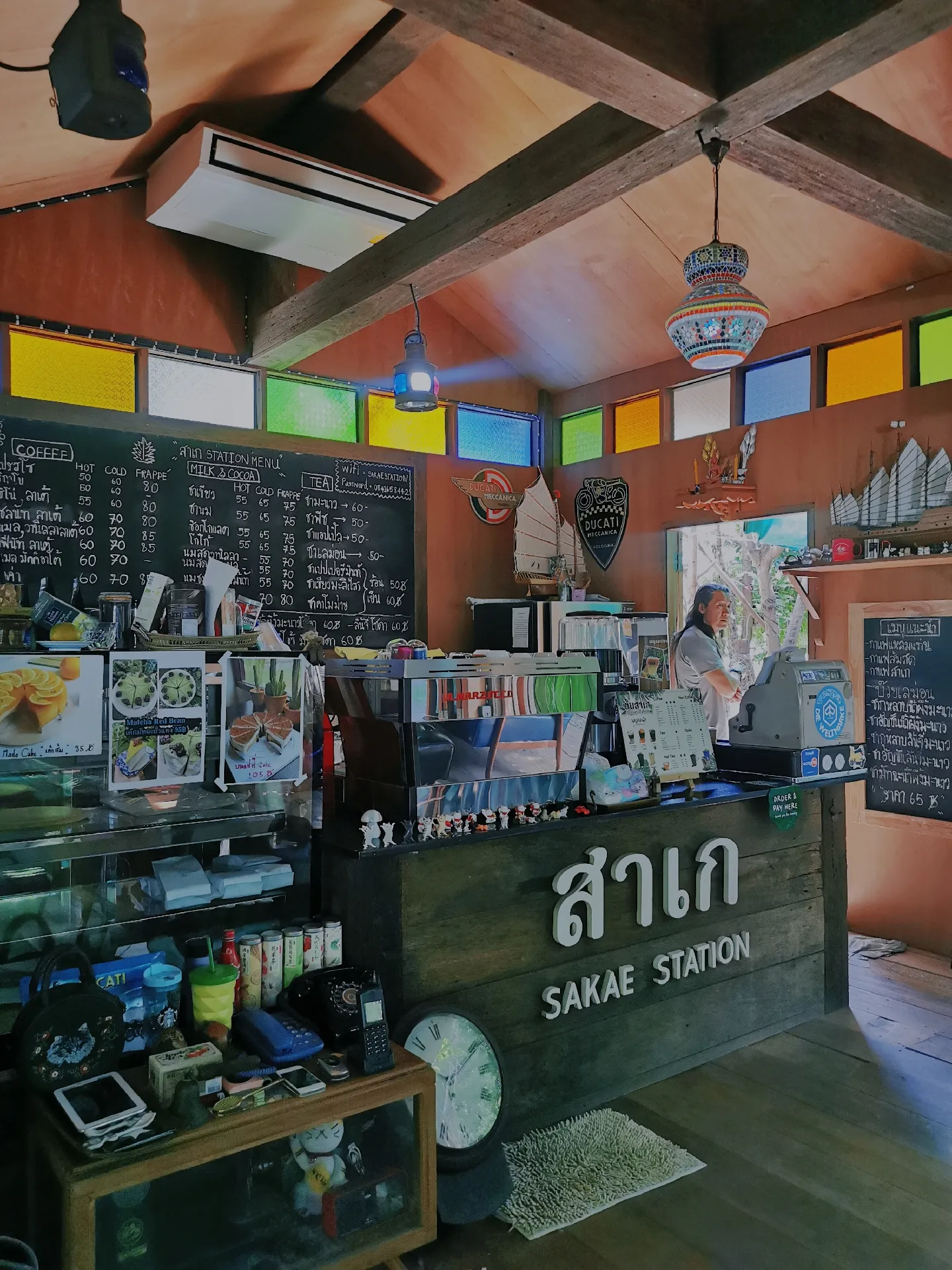 SAKAE STATION คาเฟ่ Style Homey บางแสน | แกลเลอรีที่โพสต์โดย เทคอะโฟโต ...
