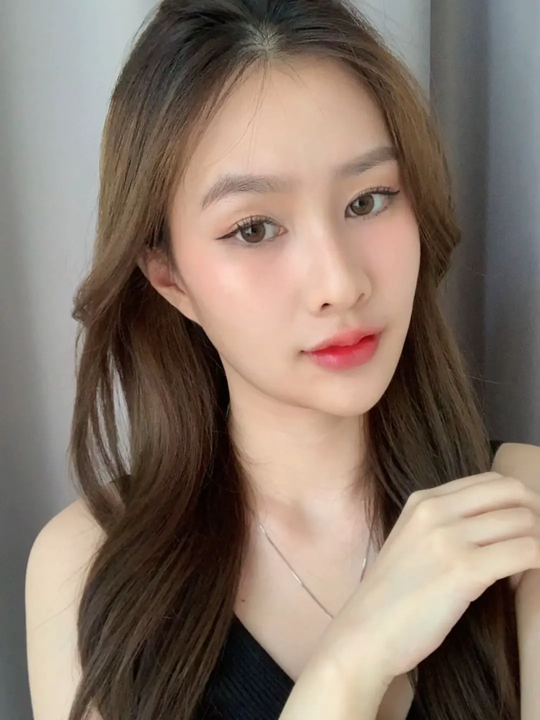 แต่งหน้าผิวสวยขึ้นกล้องแค่ 2 ไอเท็ม! 🍞💖 | แกลเลอรีที่โพสต์โดย Cwp | Lemon8