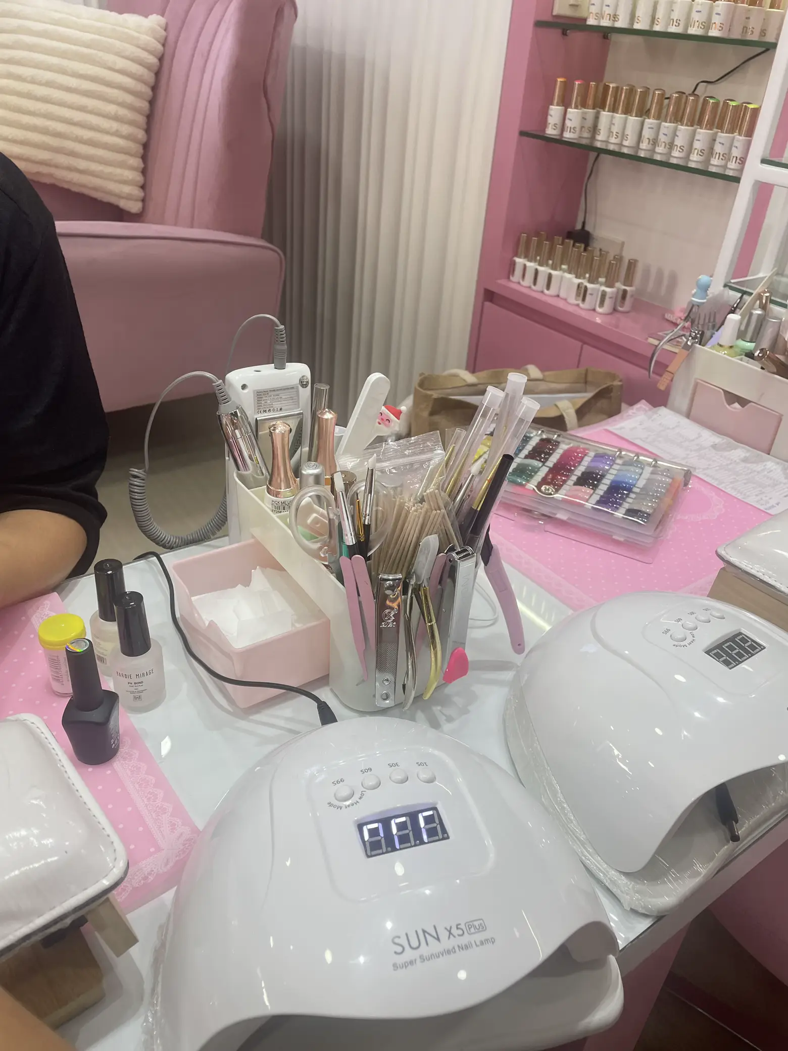 PANTONE COLOR OF THE YEAR 2025 | แกลเลอรีที่โพสต์โดย ANNI | Lemon8