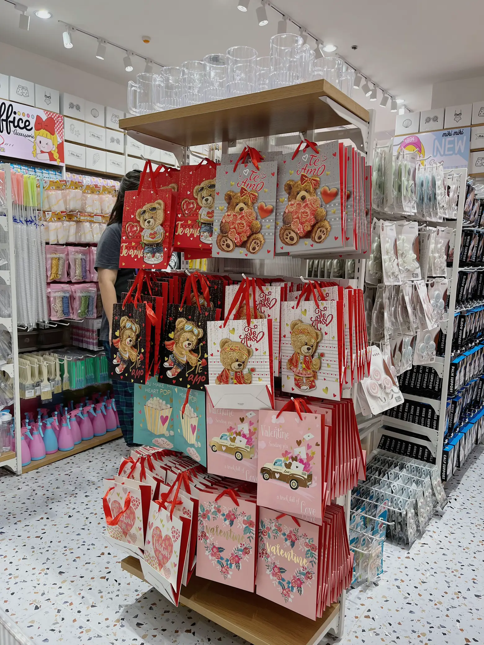 Moshi Moshi เซ็นทรัลลาดพร้าว ชั้นไหน - การค้นหาใน Lemon8