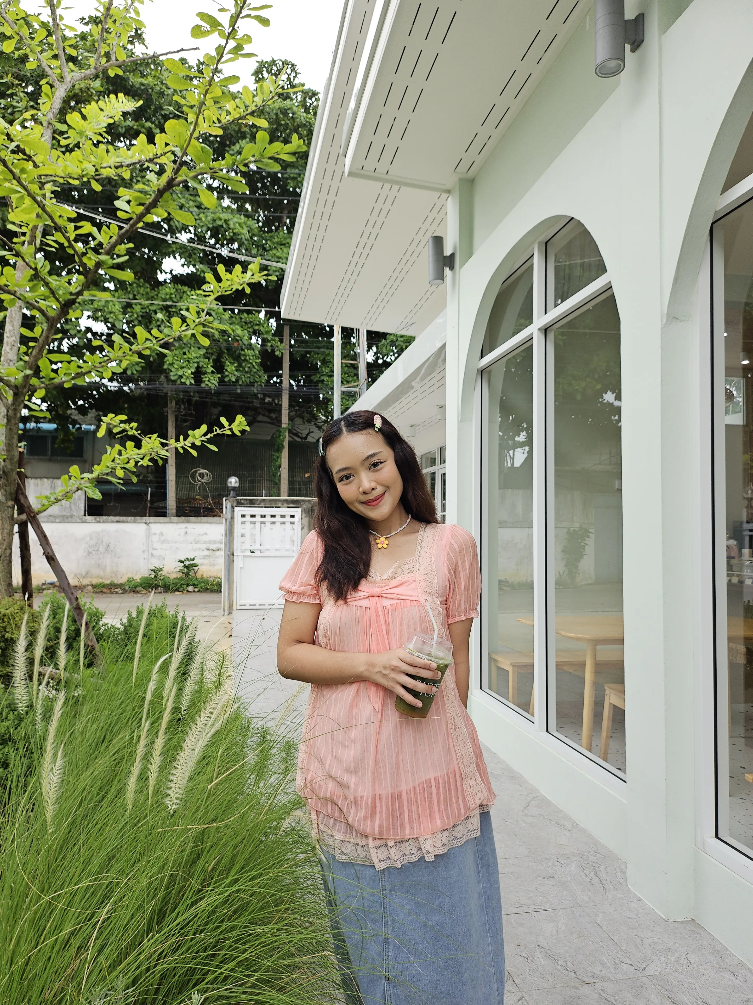 อวดรูปที่ได้จากกล้อง ZFlip5 ภาพสวยจึ้งมากเวอร์ 📸 | แกลเลอรีที่โพสต์โดย EY3°🧸 | Lemon8