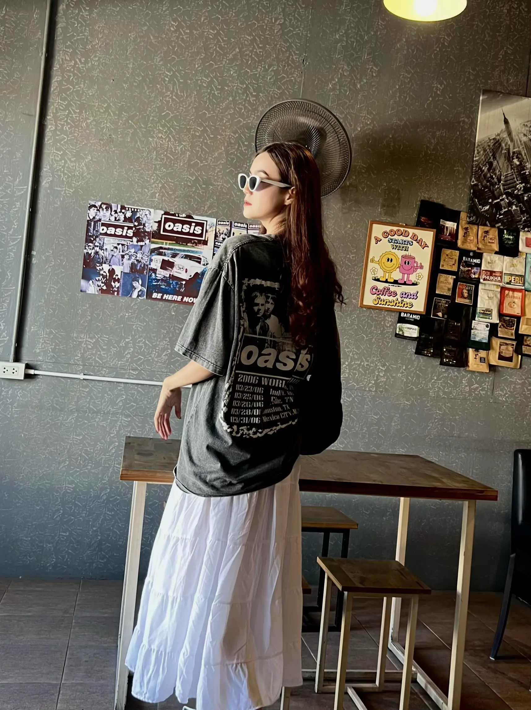 ชิลแต่ชิค โดดงานไปร้านกาแฟ | แกลเลอรีที่โพสต์โดย janeny | Lemon8