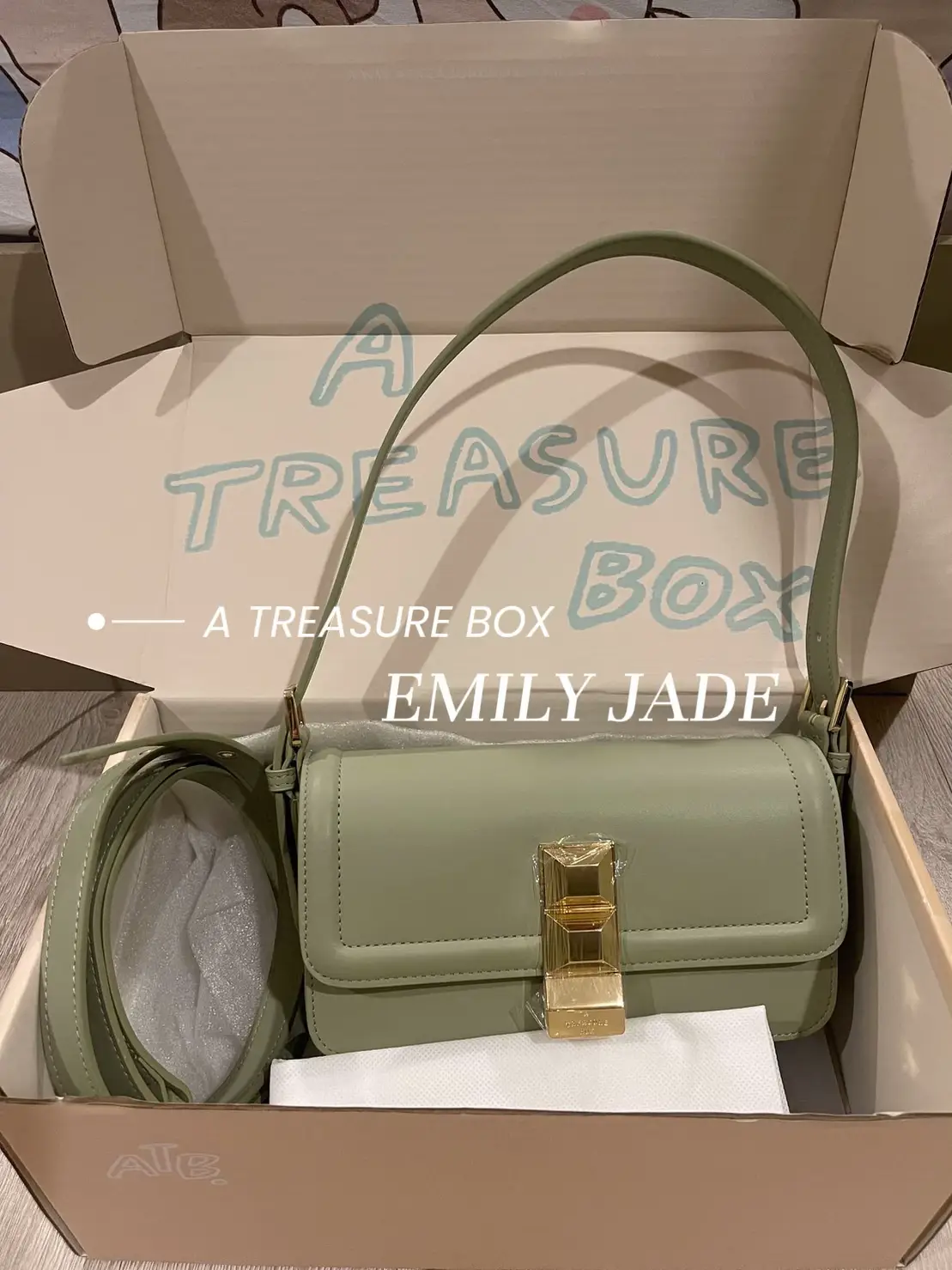 A TREASURE BOX กระเป๋าที่เปิดจองหมดภายใน 2 นาที | แกลเลอรีที่โพสต์โดย ...