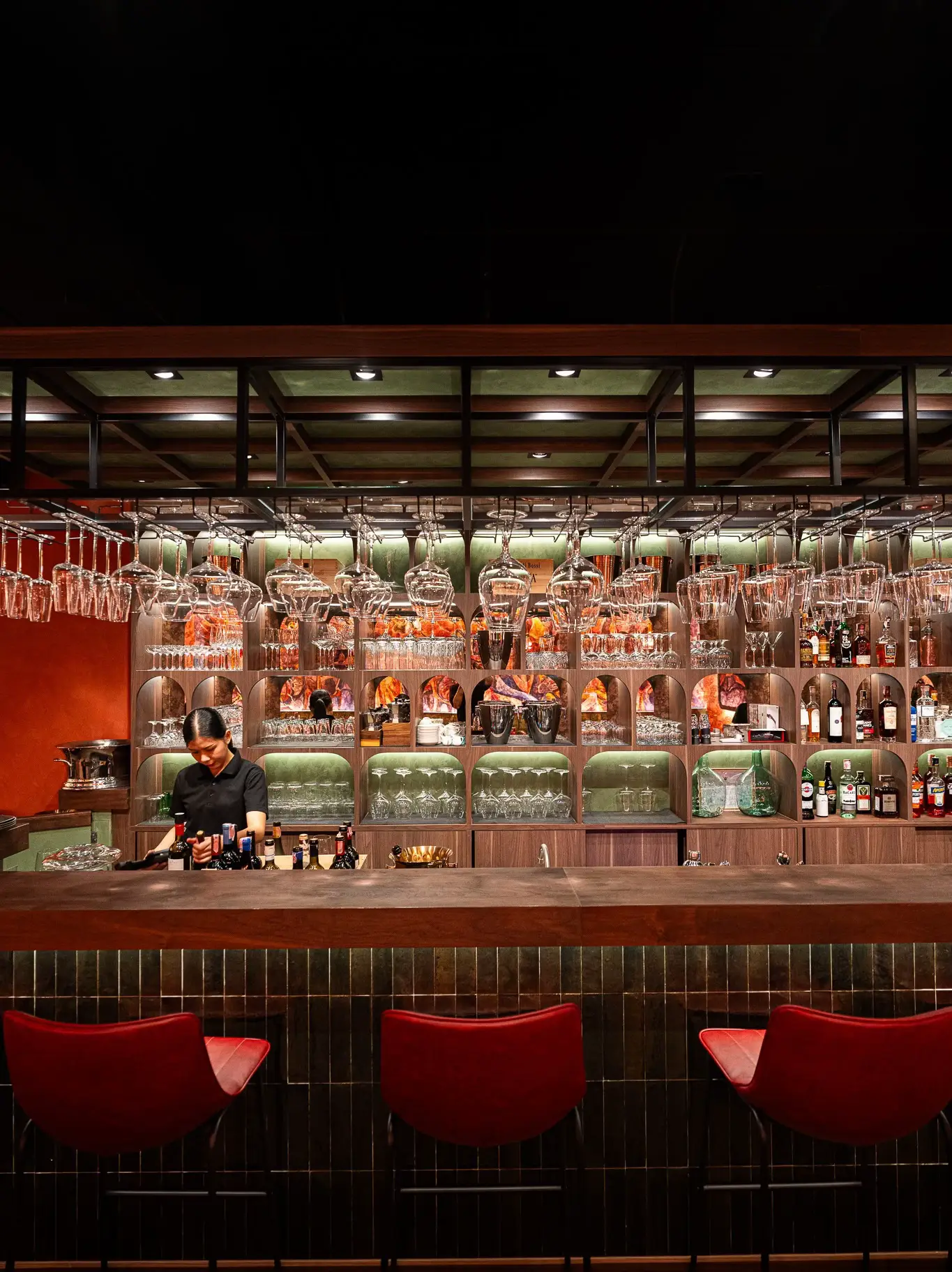 🍷 Ombra modern tavern | แกลเลอรีที่โพสต์โดย Eatography | Lemon8