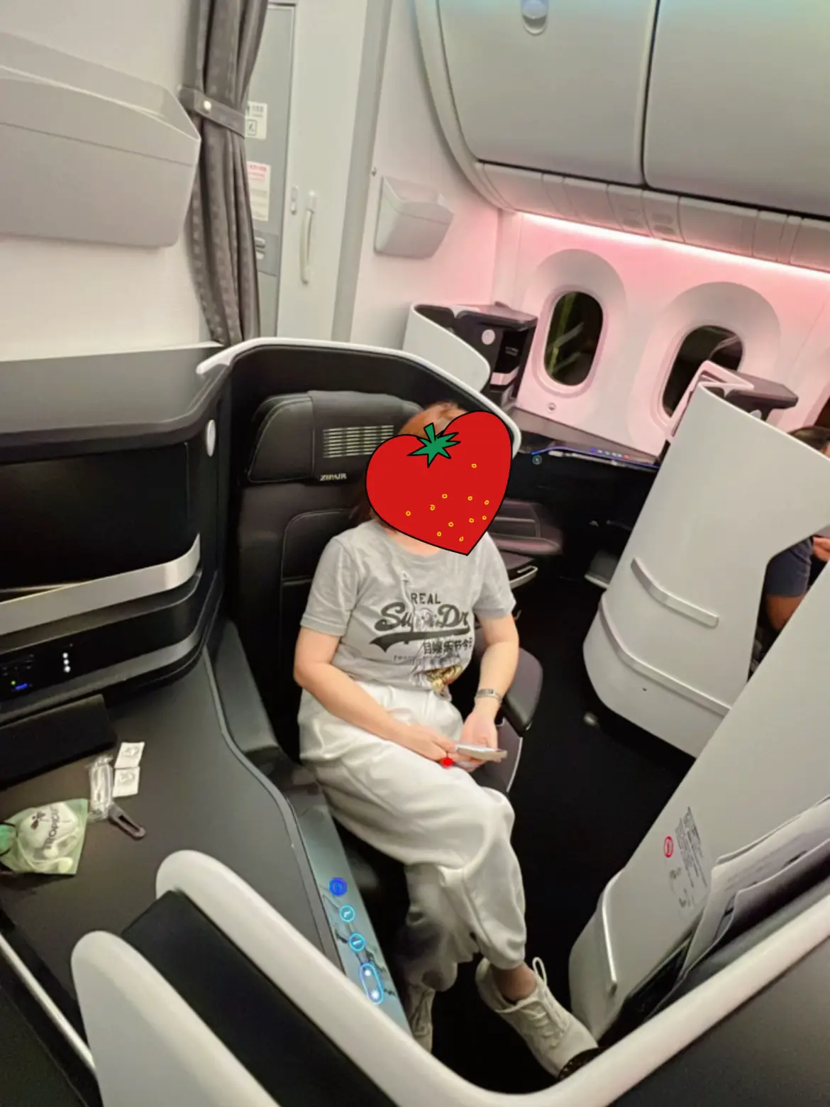 ZIPAIR Full Flat Experience ️ | Gallery posted by valynn | Lemon8