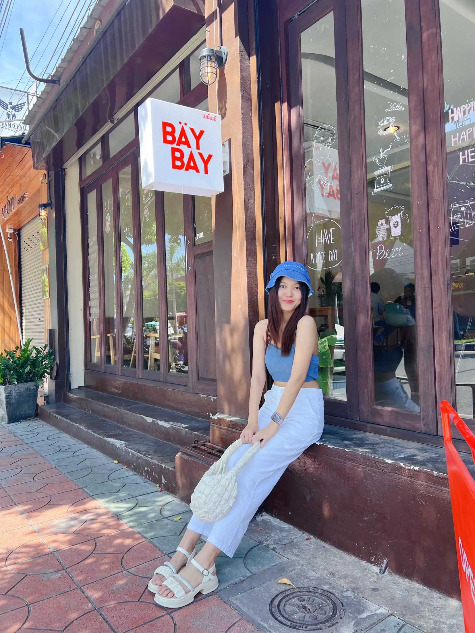 BAY BAY cafe Bangsaen | แกลเลอรีที่โพสต์โดย praewpraew | Lemon8