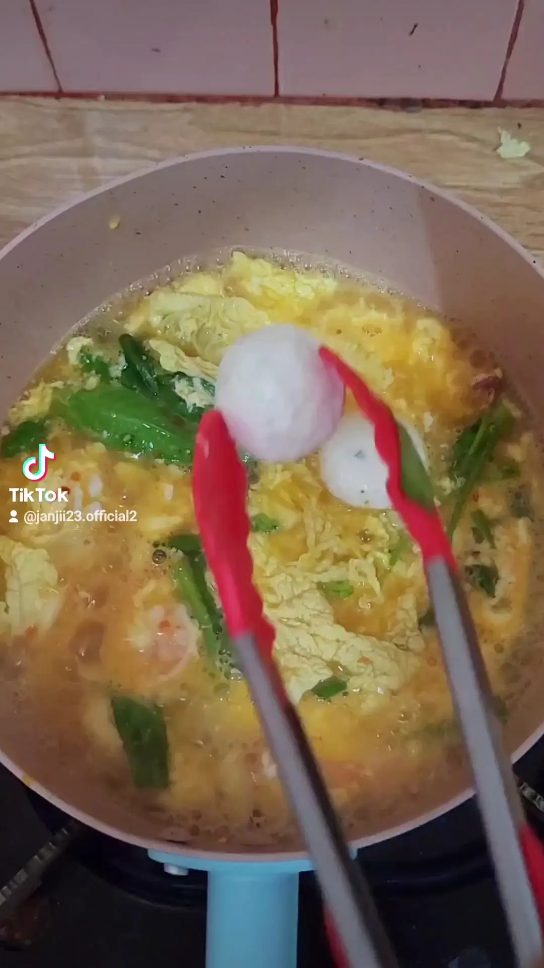 สุ้กี้ไร้เส้น | วิดีโอที่เผยแพร่โดย JANJIRA | Lemon8