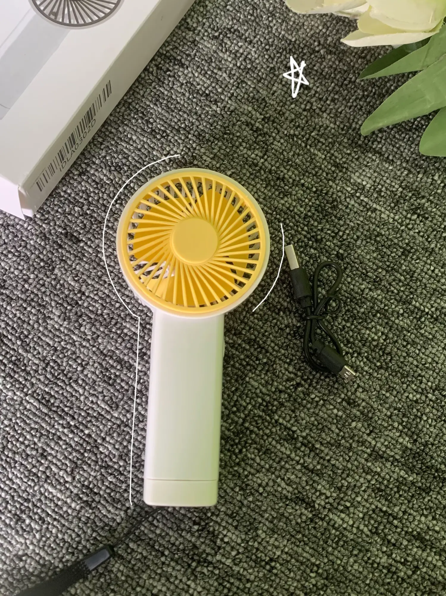 Kipas mini portable | Galeri diposting oleh Alya Putri | Lemon8
