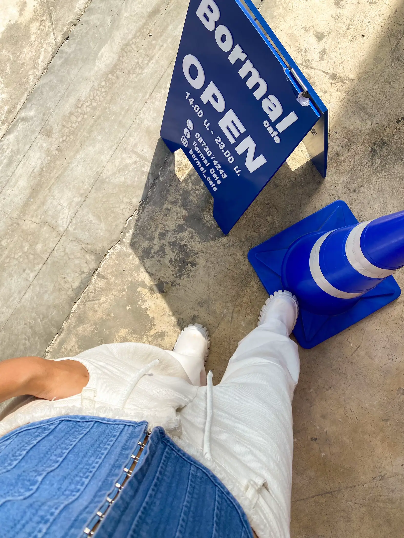 BORMAL cafe | คาเฟ่สีน้ำเงิน ปิดดึก ขนมเยอะ ราคาน่ารัก💙 | แกลเลอรีที่ ...