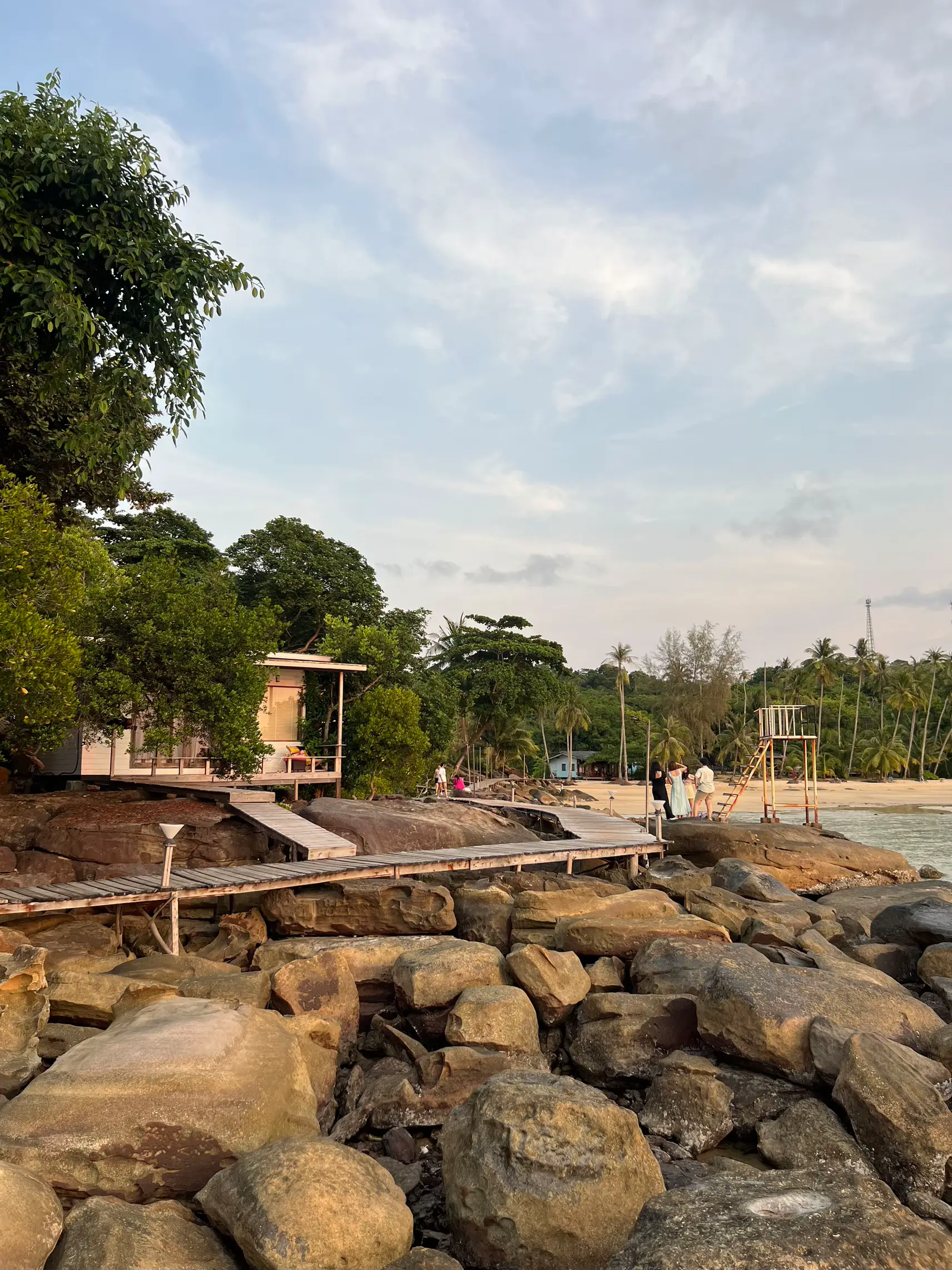 ชมวิวพระอาทิตย์ตก A-Na-Lay Resort เกาะกูด | แกลเลอรีที่โพสต์โดย ...