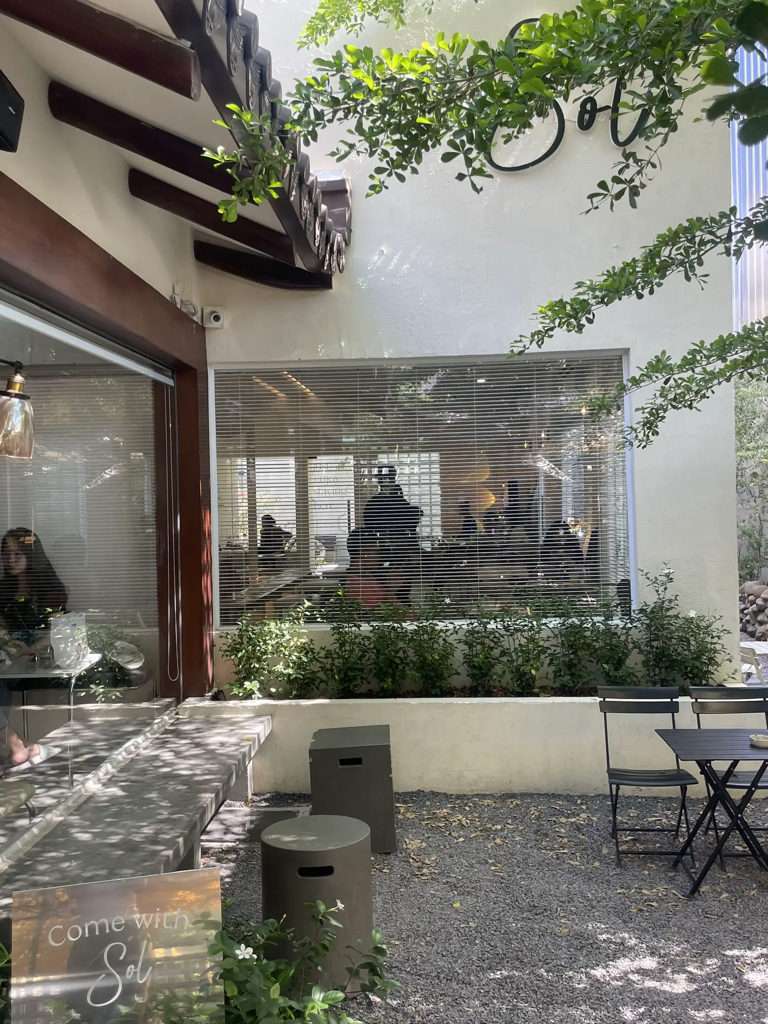 Sol Coffee & Desserts คาเฟ่ฟีลเกาหลี ญาจาง🇻🇳 เวียดนาม | แกลเลอรีที่โพสต์โดย bbbbeach | Lemon8