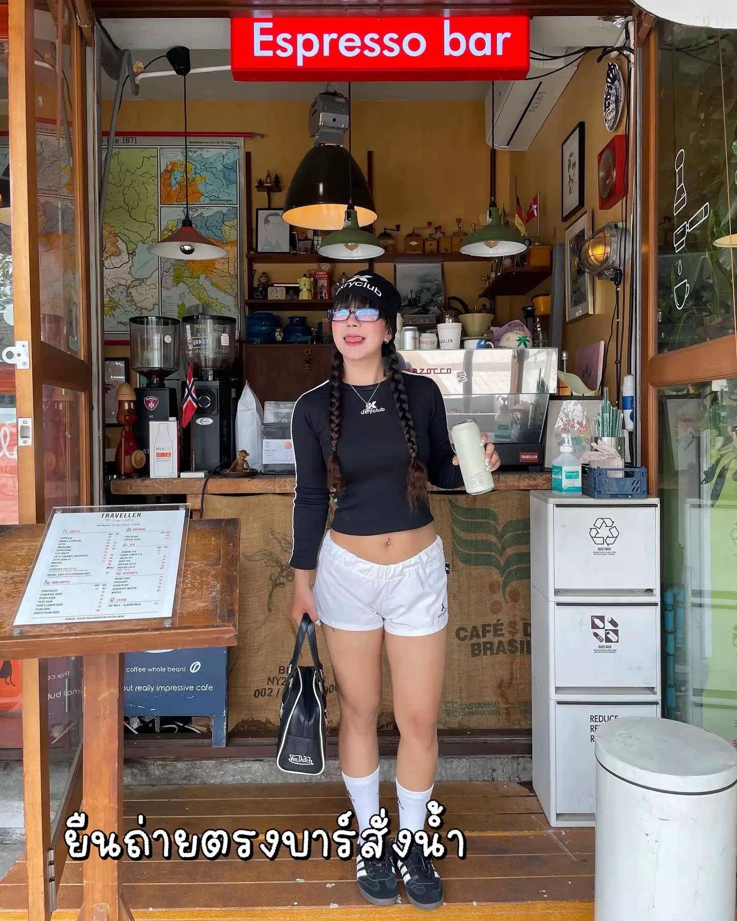 🥤TRAVELLER CAFE | ย่านตึกแดงจตุจักร📍 | แกลเลอรีที่โพสต์โดย liftlypapang ...
