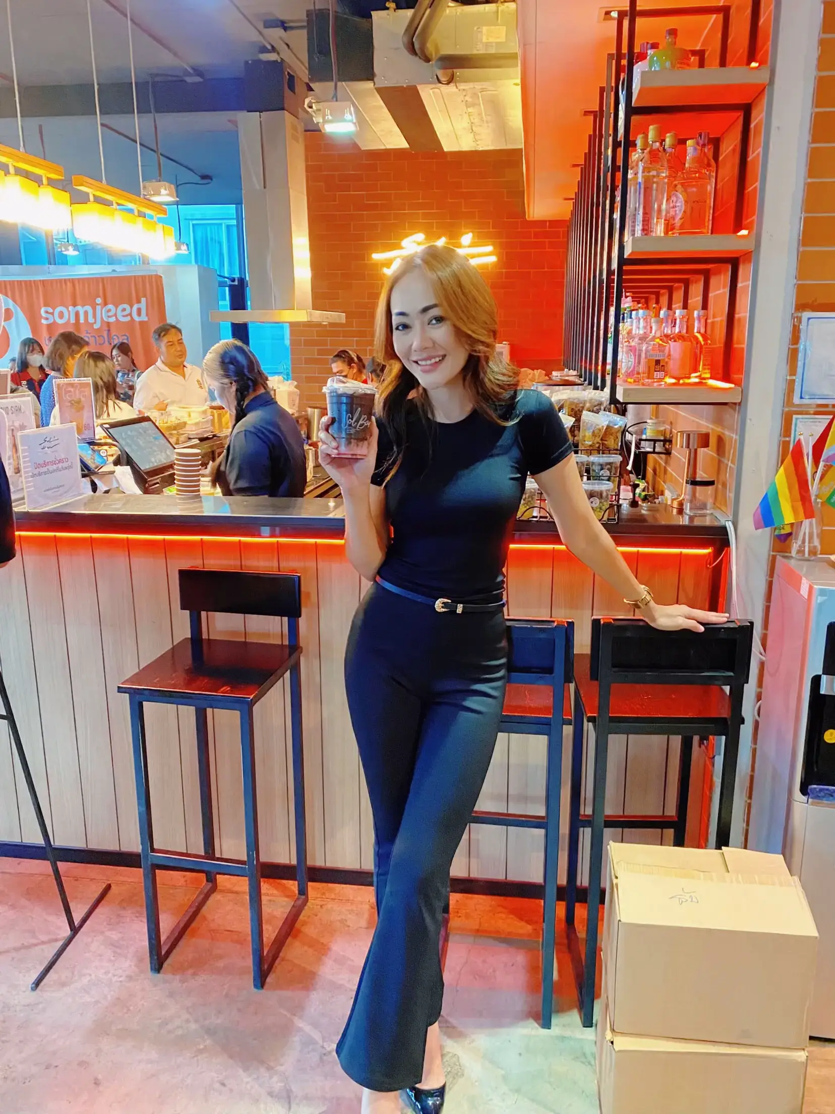 🍊Sol Bar คาเฟ่ก้าวไกล🍊 | แกลเลอรีที่โพสต์โดย 🕊️Madame_Poly🕊️ | Lemon8