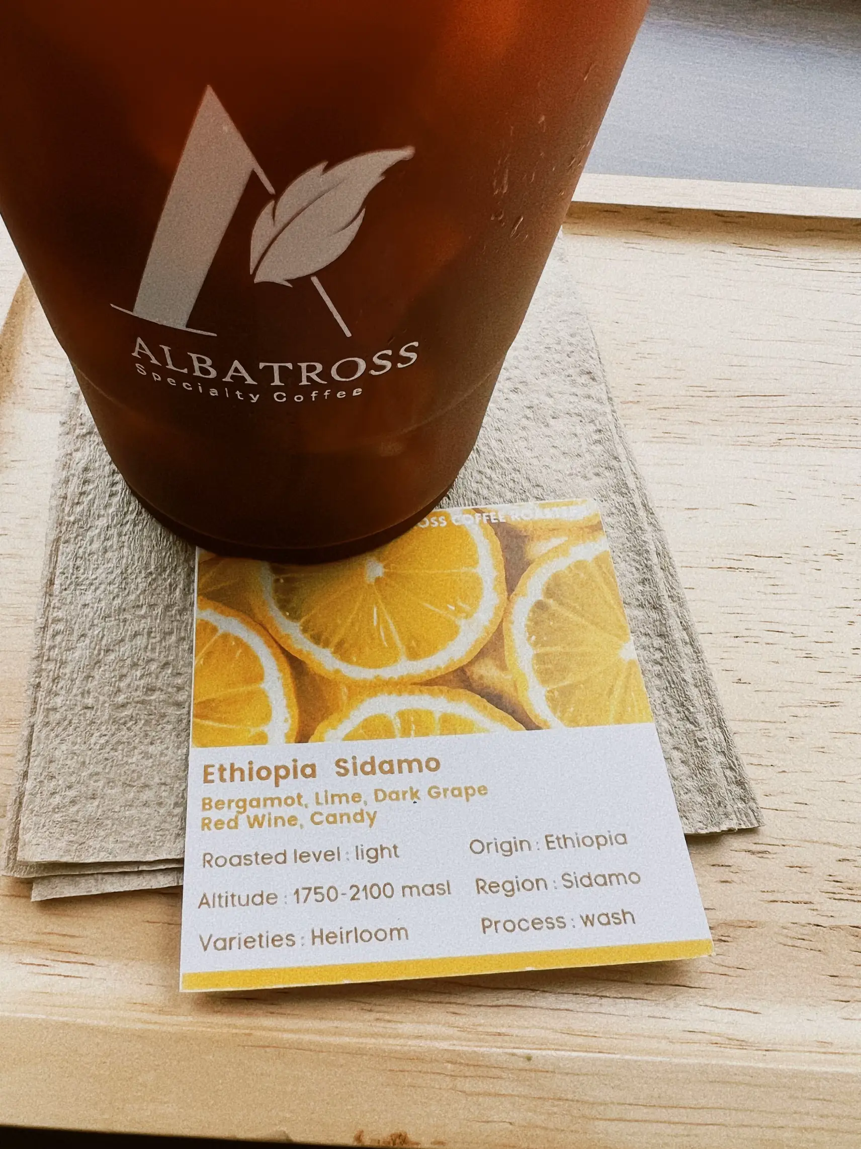 ALBATROSS ร้านกาแฟริมชายหาดพัทยา 🏝 | แกลเลอรีที่โพสต์โดย KimVlog | Lemon8