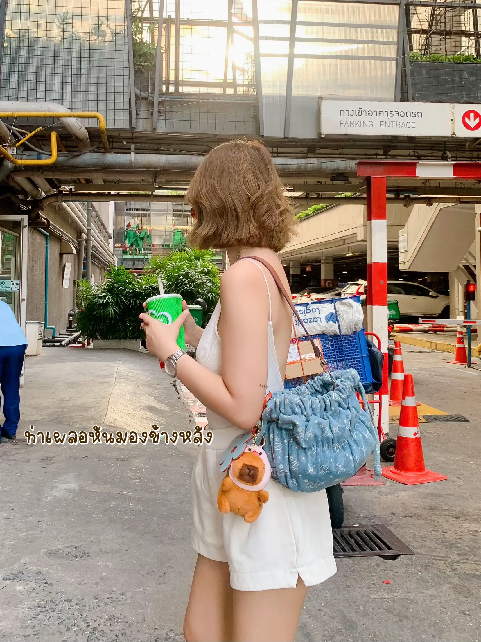 ไอเดียถ่ายรูป พร้อมแปะพิกัดเสื้อผ้า🫶🏻 | แกลเลอรีที่โพสต์โดย SuperCat | Lemon8