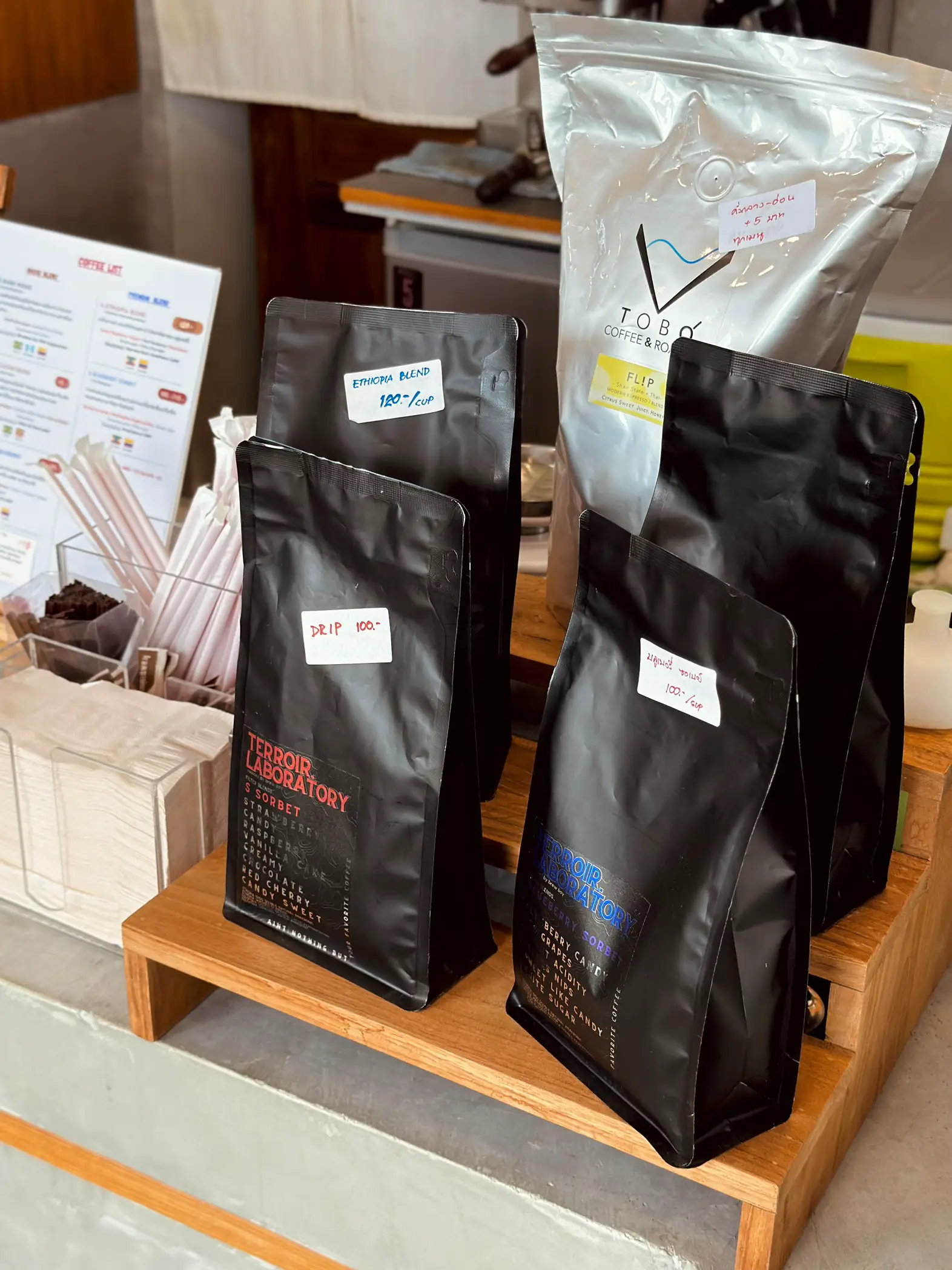 Dorothy Coffee House คาเฟ่ทางขึ้นภูทับเบิก | แกลเลอรีที่โพสต์โดย Piyathida Ploy | Lemon8