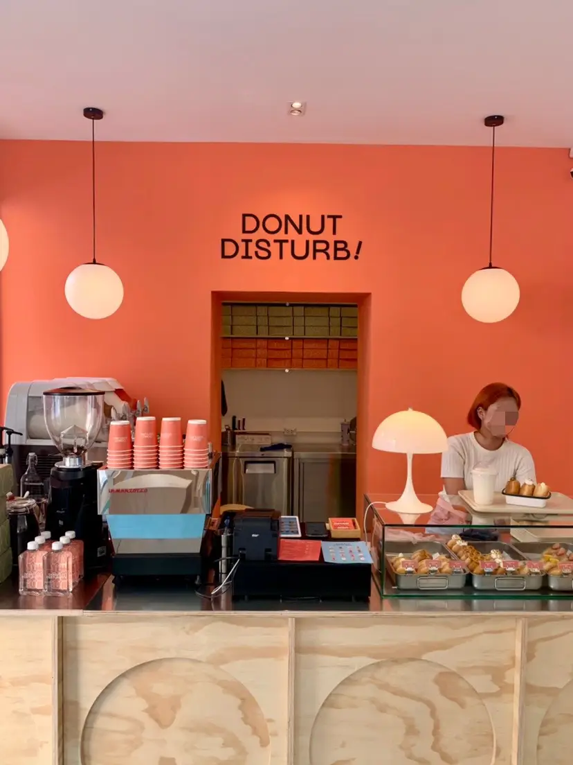 Donut Disturb คาเฟ่โดนัทเปิดใหม่อารีย์อร่อยมักๆ 🍩🥛☕️ | แกลเลอรีที่โพสต์ ...