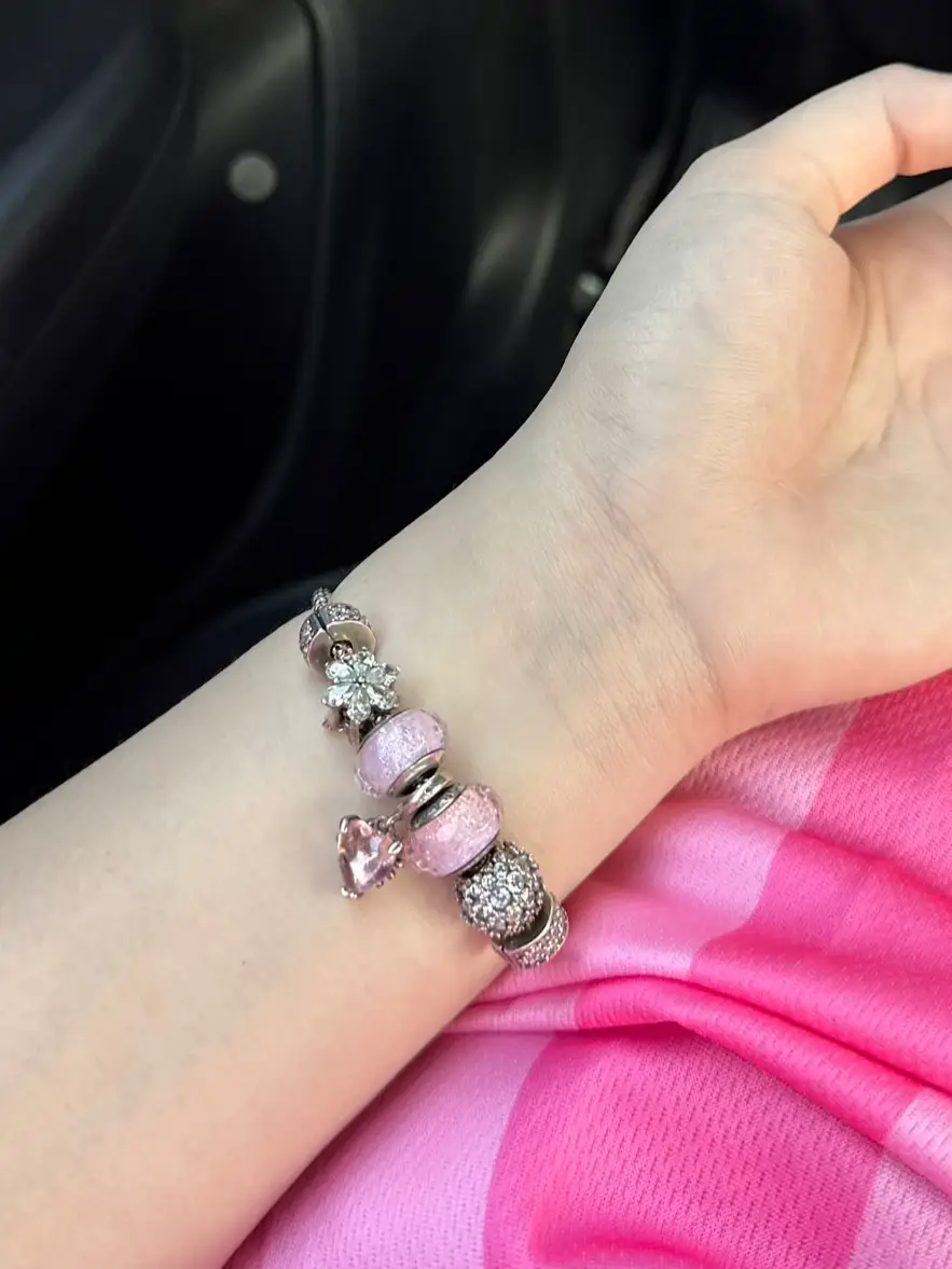 20 ไอเดียยอดนิยมเกี่ยวกับ ตัดเส้นpandora ในปี 2024