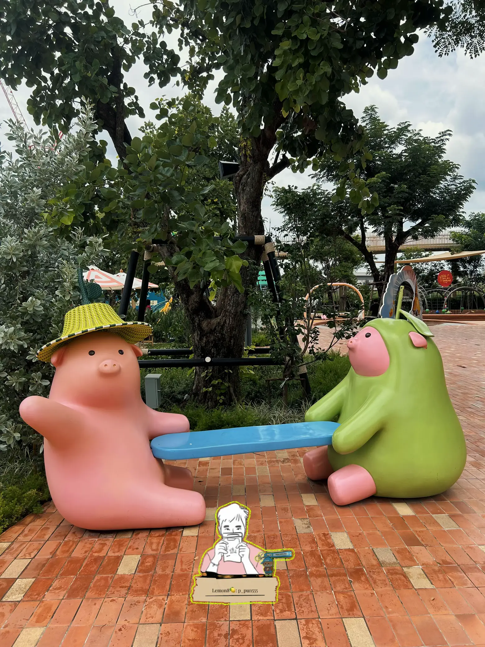 มาถ่ายรูปกับน้องหมูกัน | เซ็นทรัลนครปฐม | แกลเลอรีที่โพสต์โดย Pun Pun | Lemon8