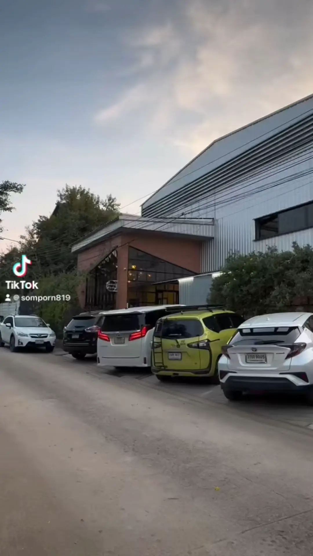 สอนยิมนาสติกเด็ก #ติดเทรนด์ #ก | วิดีโอที่เผยแพร่โดย Somporn | Lemon8