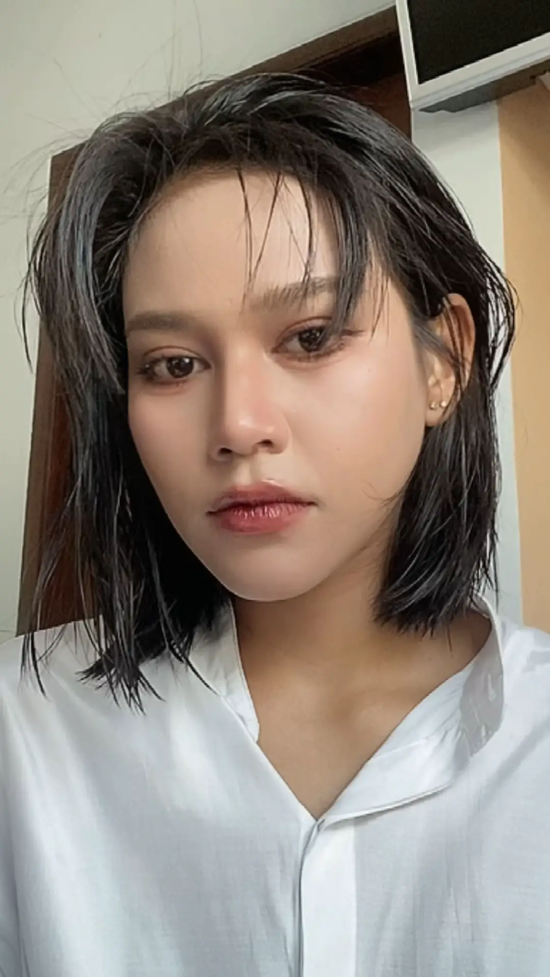 Makeup look | วิดีโอที่เผยแพร่โดย Jom_AK | Lemon8