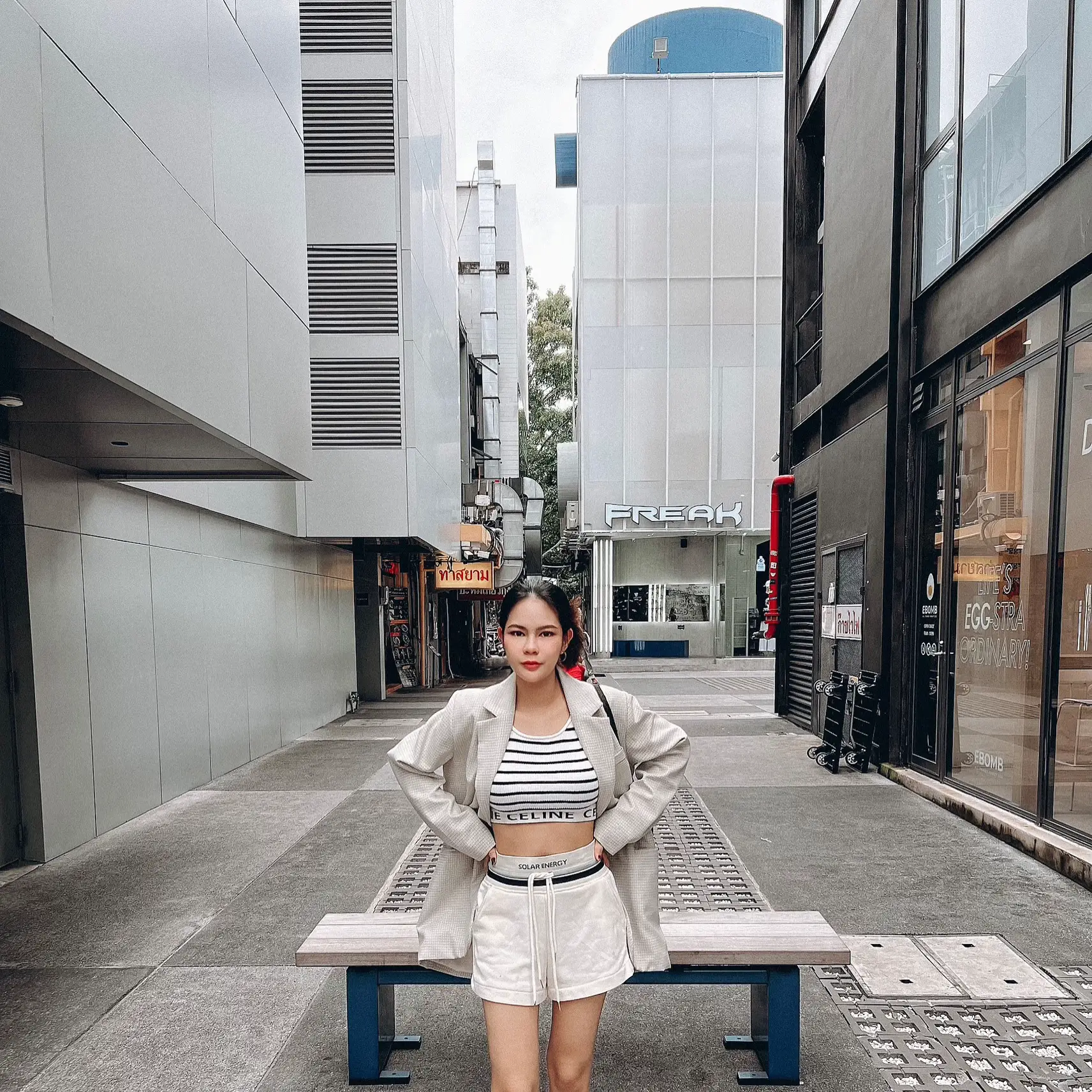 มุมถ่ายรูป สยามสแควร์ ซอย 7 | แกลเลอรีที่โพสต์โดย Aphinya Polly | Lemon8