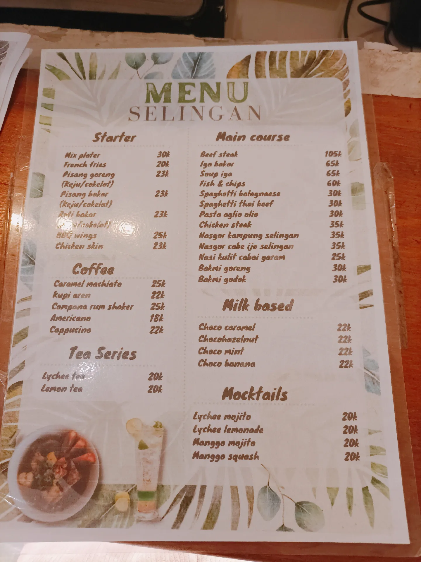 Cafe semi outdoor di daerah Ciledug tema hijau 🌳🌳 | Gallery posted by ...