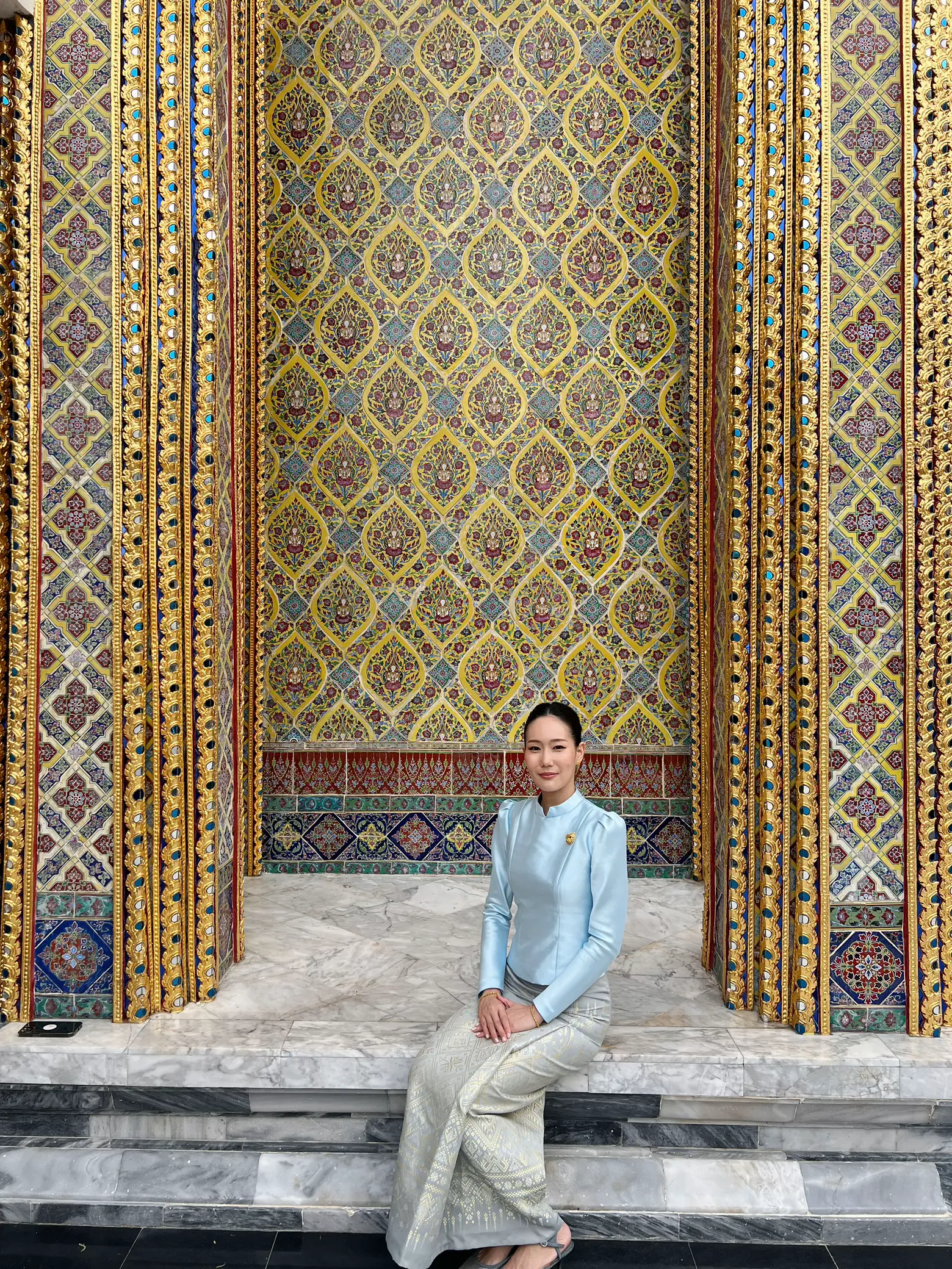 ไอเทมที่ต้องมี ‘แต่งหน้าชุดไทย’ แน่น ฉ่ำ โกลด์ | แกลเลอรีที่โพสต์โดย Phil~ | Lemon8