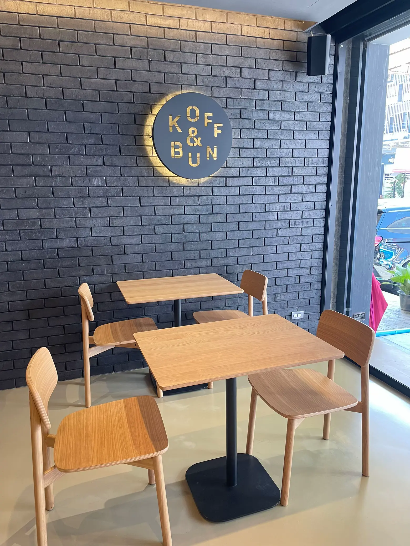 ||Koff & Bun Coffee Roasters|| | แกลเลอรีที่โพสต์โดย เบื่อบ้าน | Lemon8