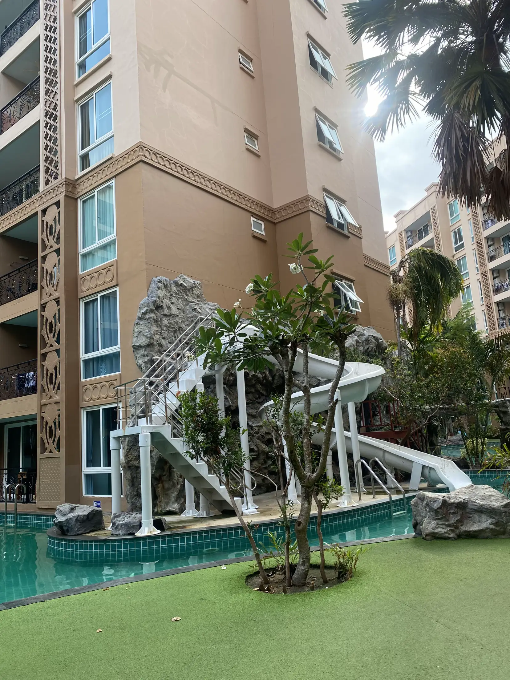 ที่พักชลบุรีคืนละ 1,000 Shore Residence | แกลเลอรีที่โพสต์โดย Nottolio ...