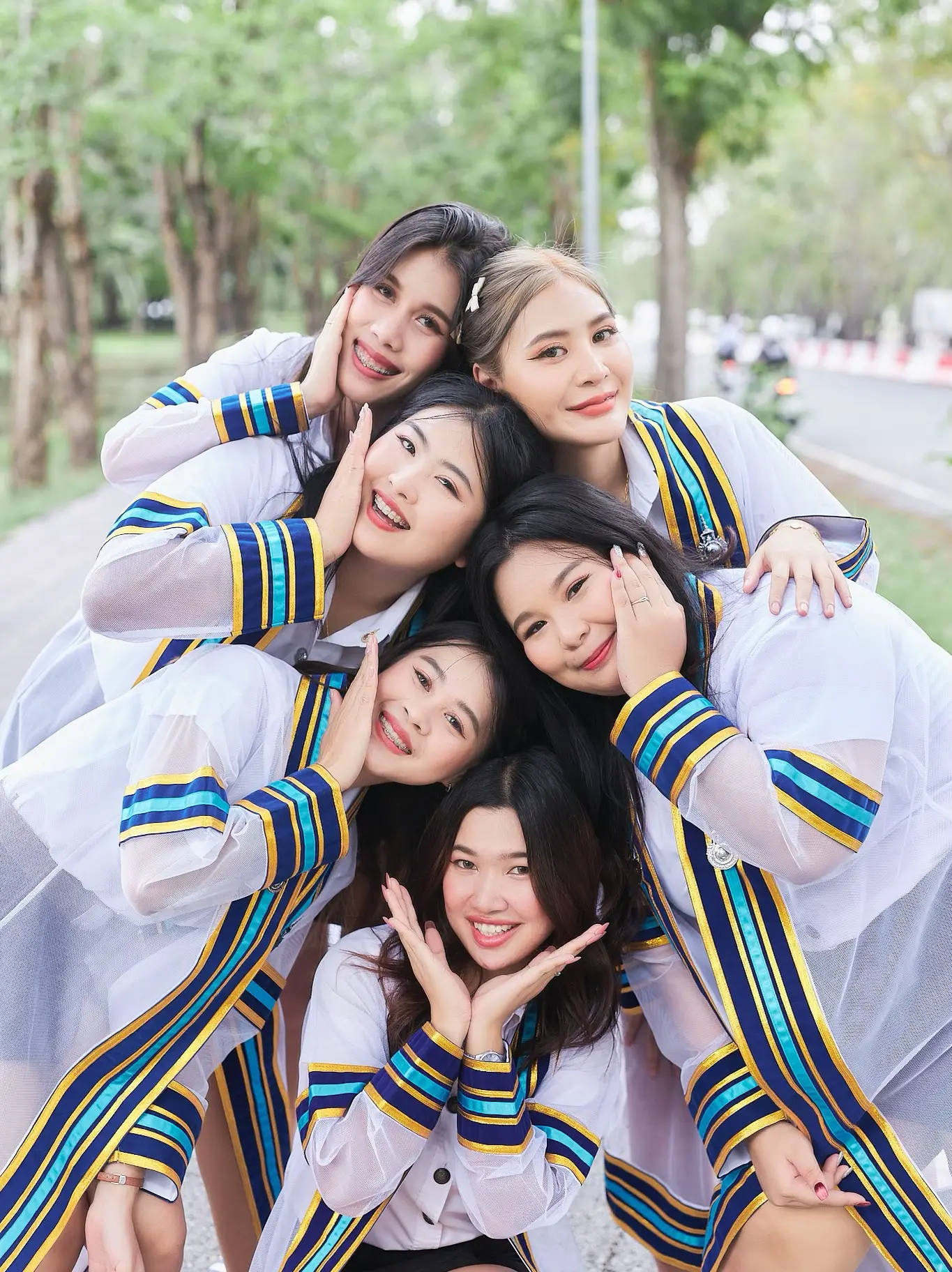 เทศกาลรับปริญญาเอยปริญญาใจ🫶🏻 | แกลเลอรีที่โพสต์โดย Lookkaew | Lemon8