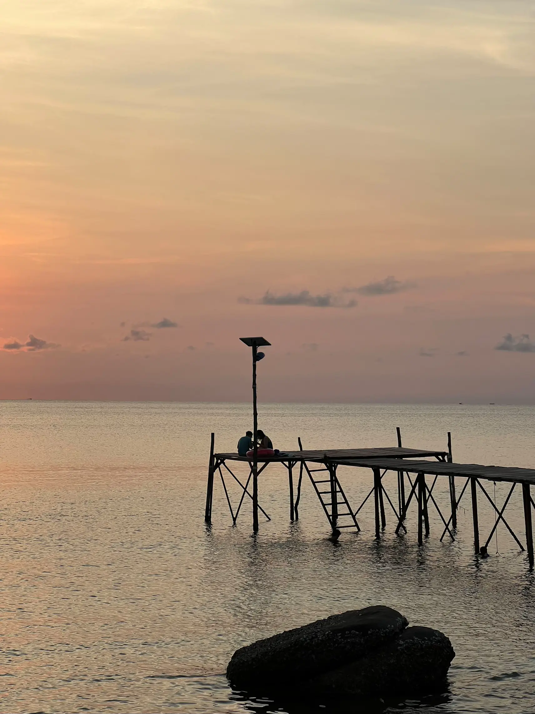 ชมวิวพระอาทิตย์ตก A-Na-Lay Resort เกาะกูด | แกลเลอรีที่โพสต์โดย ...