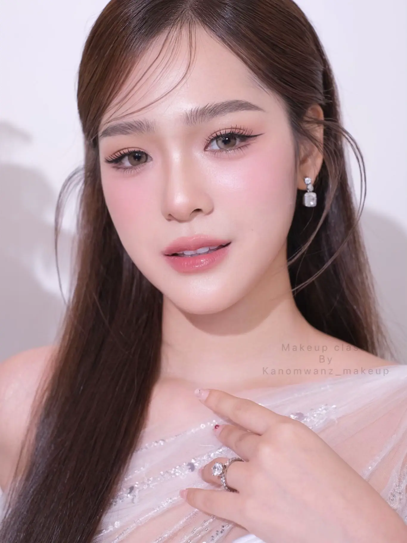 ทรงผมออกงาน กันตุยย | แกลเลอรีที่โพสต์โดย 𝓑𝓪𝓶 𝓑𝓲 | Lemon8