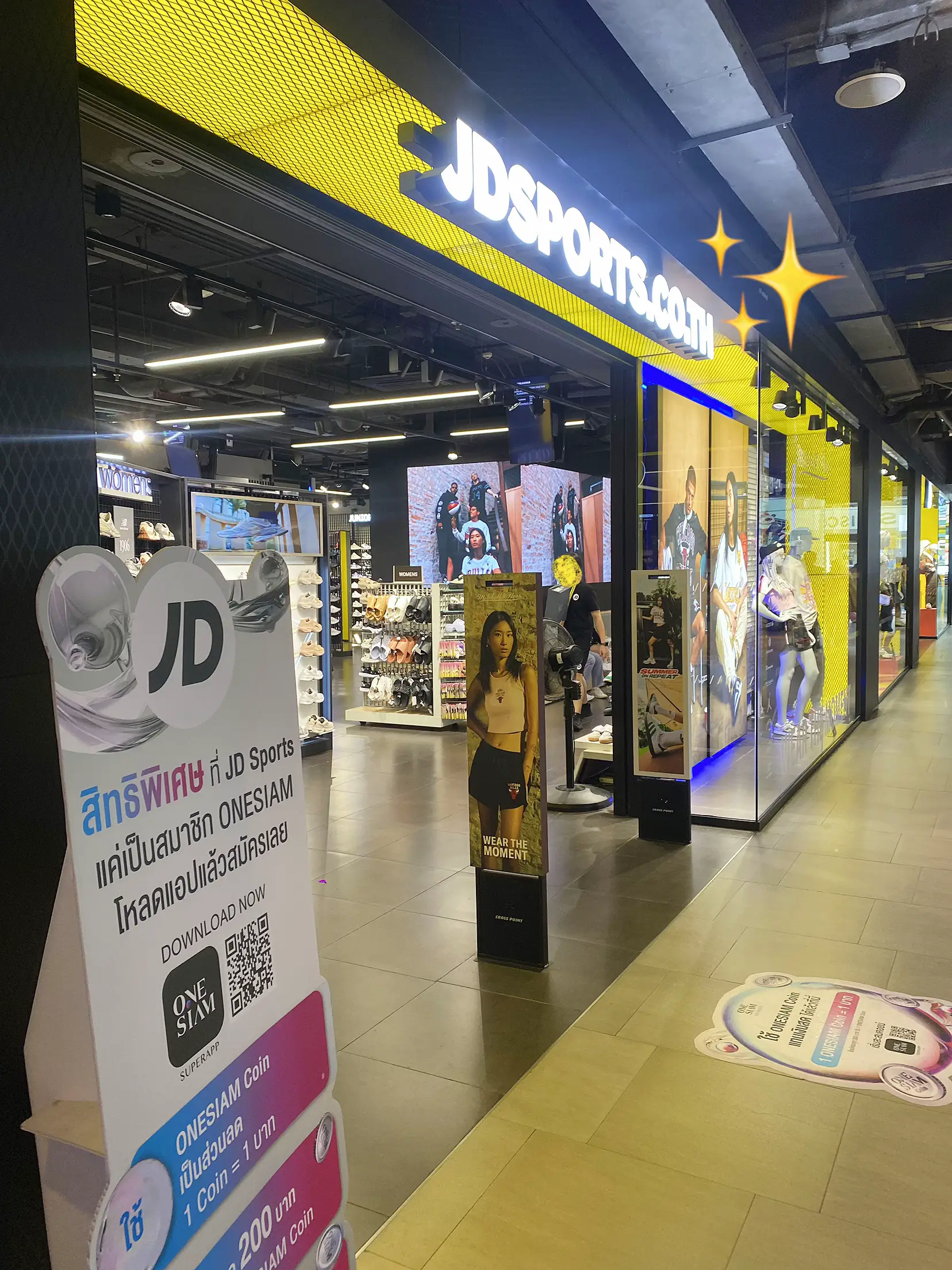 JD Sports 50% OFF 🫶🏼 | แกลเลอรีที่โพสต์โดย มาจอยกับหมวย ;) | Lemon8