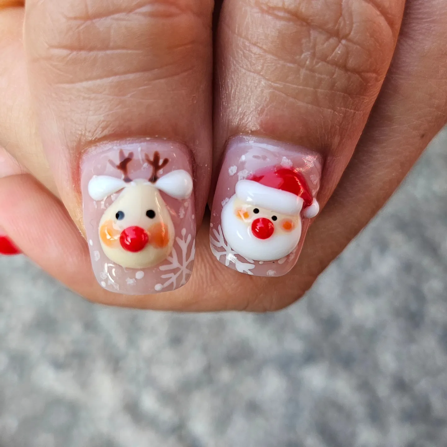 เพ้นท์เล็บ Christmas | แกลเลอรีที่โพสต์โดย Siri yui | Lemon8