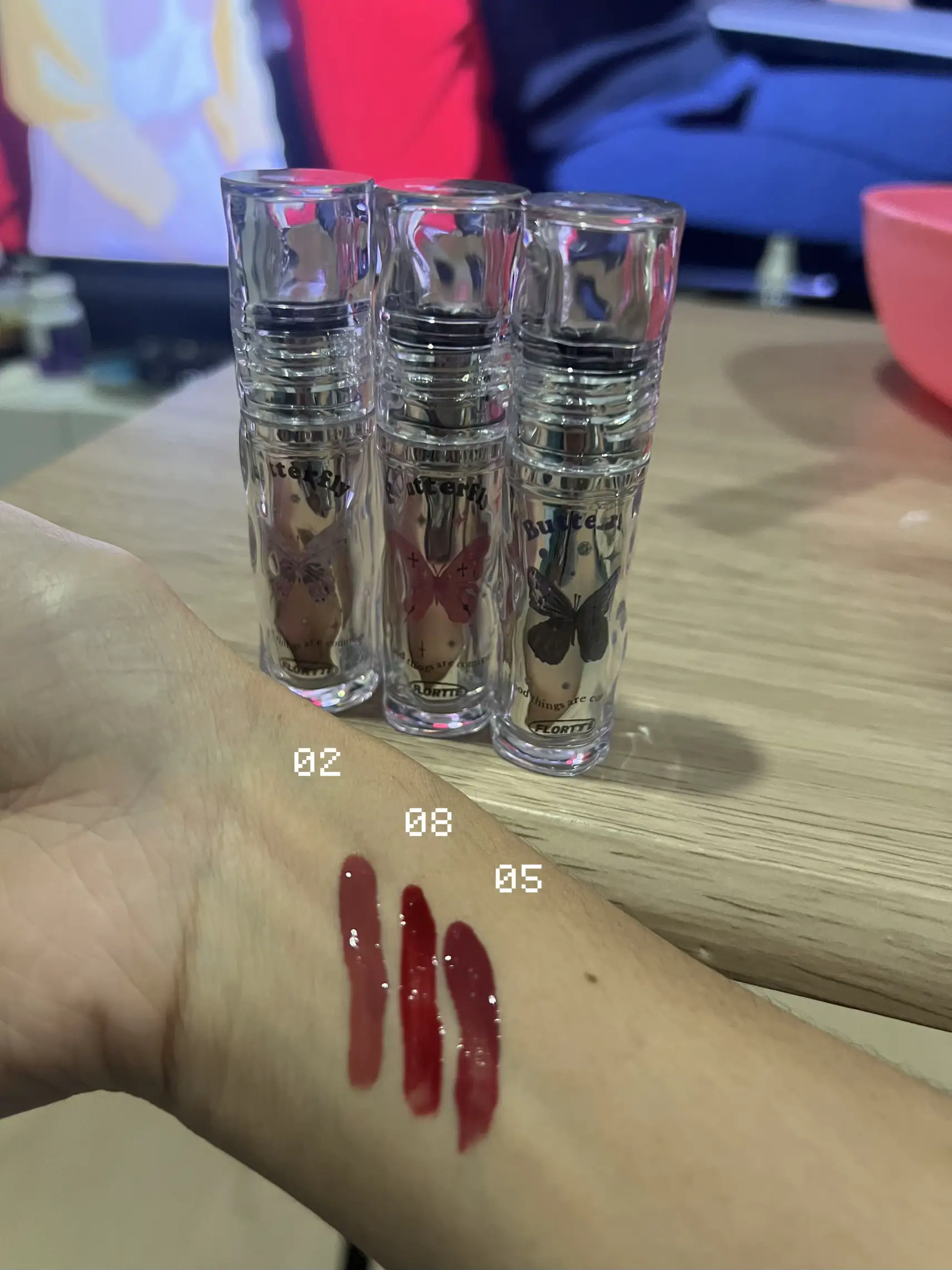 ลิปสติก พส จีน FLORTTE ติดทนมาก! | แกลเลอรีที่โพสต์โดย Aran | Lemon8