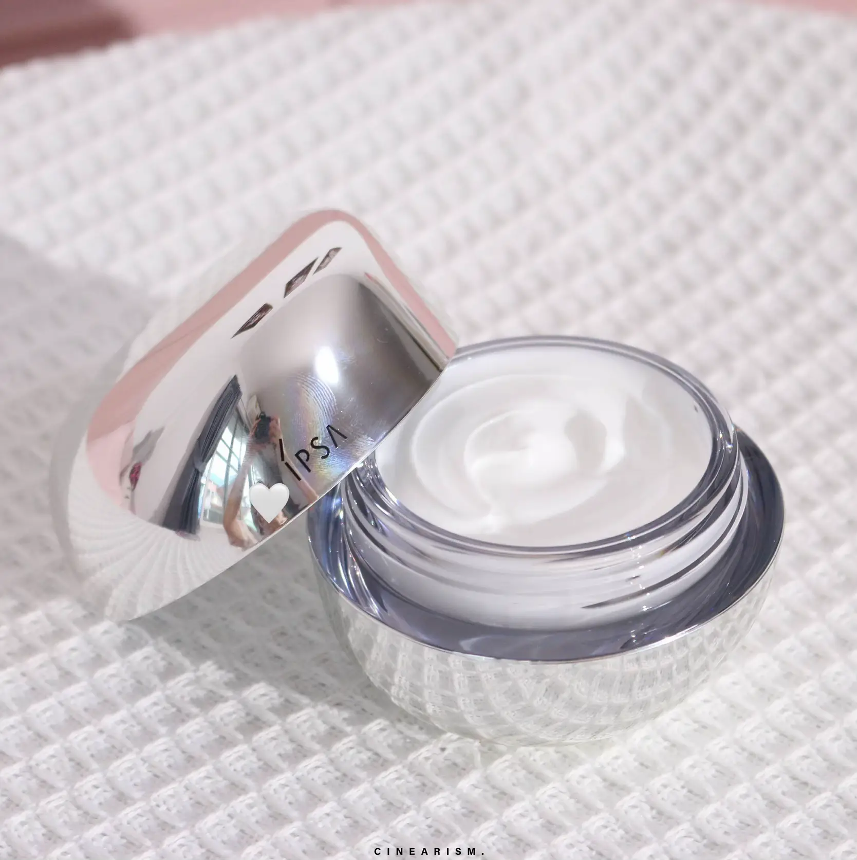 ไอเทมผิวสวยฉ่ำ เปล่งปลั่ง สดใส | แกลเลอรีที่โพสต์โดย cinearism💀 | Lemon8