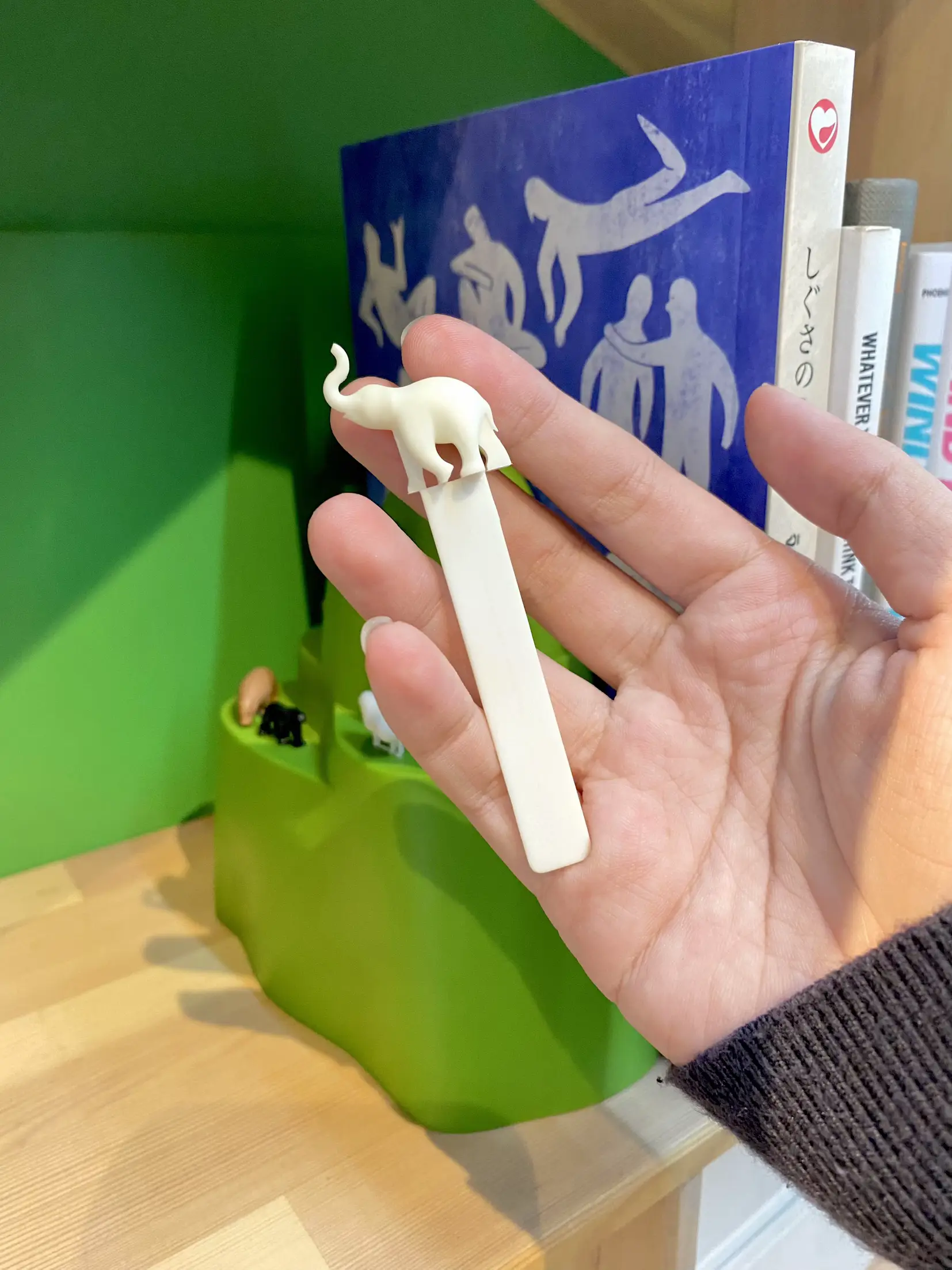 ที่กั้น + ที่คั้นหนังสือ 2in1 📚⛰️ | แกลเลอรีที่โพสต์โดย weerawan 𖤐 | Lemon8