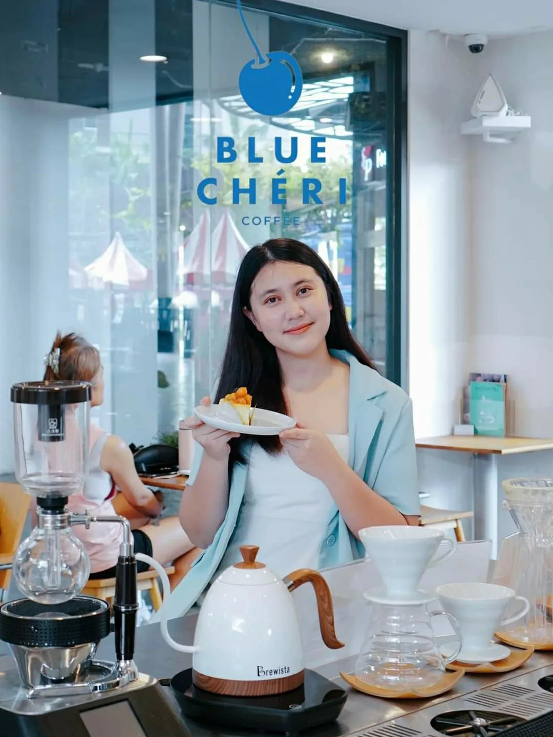 ☕ Enjoy Timing in Blue Cheri คาเฟ่สำหรับสายปั่นงาน | แกลเลอรีที่โพสต์โดย 2Sistertoaround | Lemon8