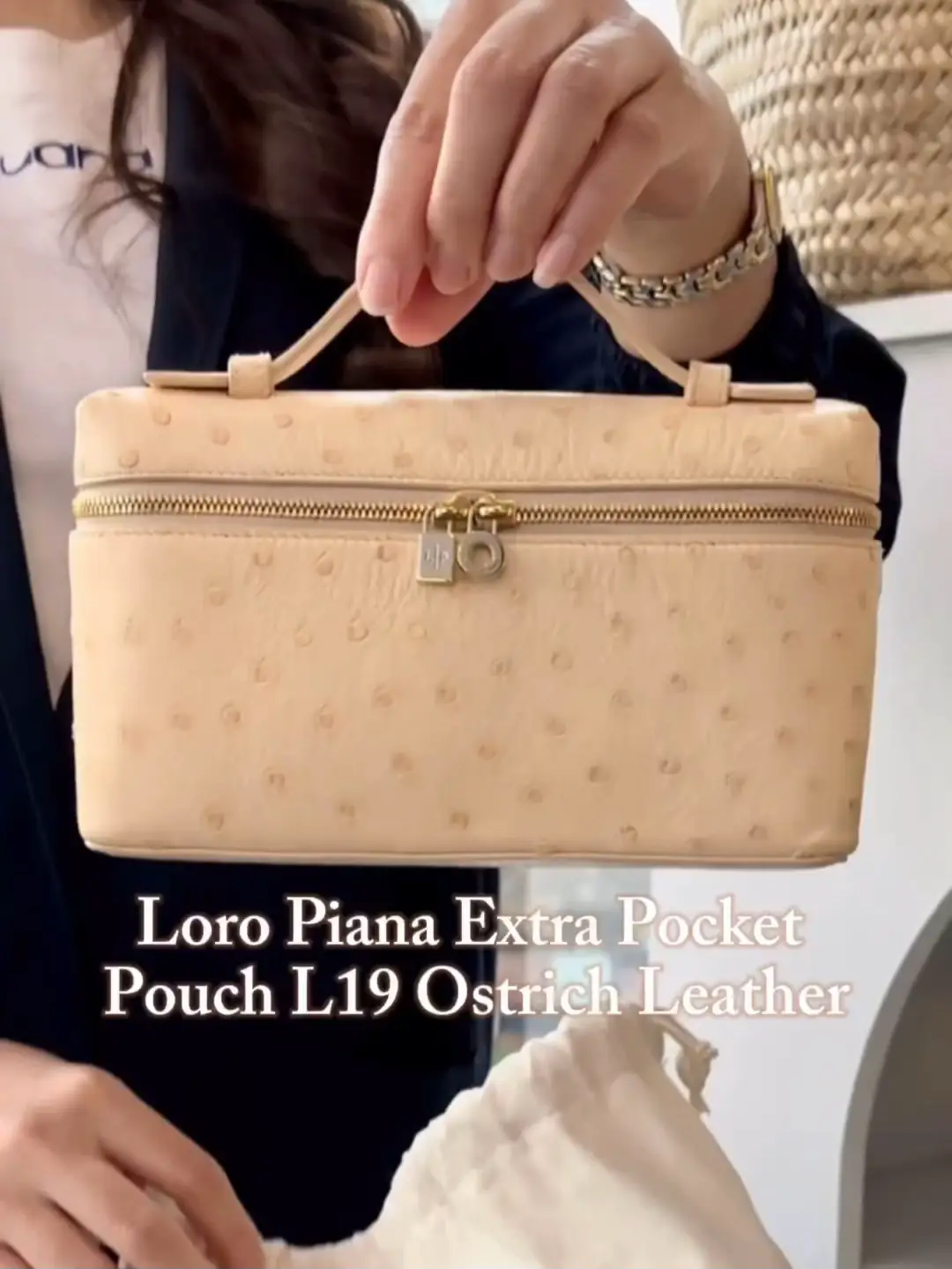 L o r o P i a n a มีหนังนกกระจอกเทศด้วย ?? | วิดีโอที่เผยแพร่โดย CLARA Brandname | Lemon8